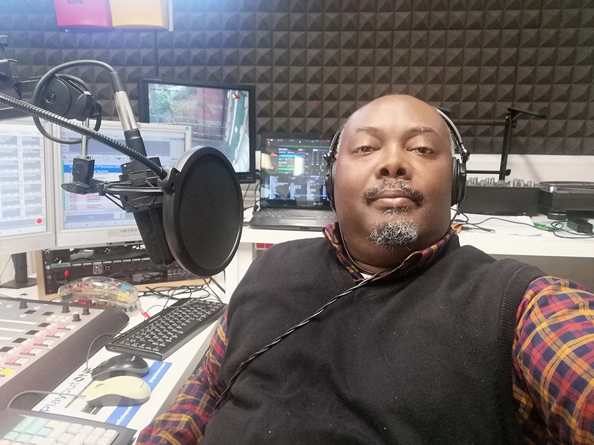 Sunday Schedule — All FM