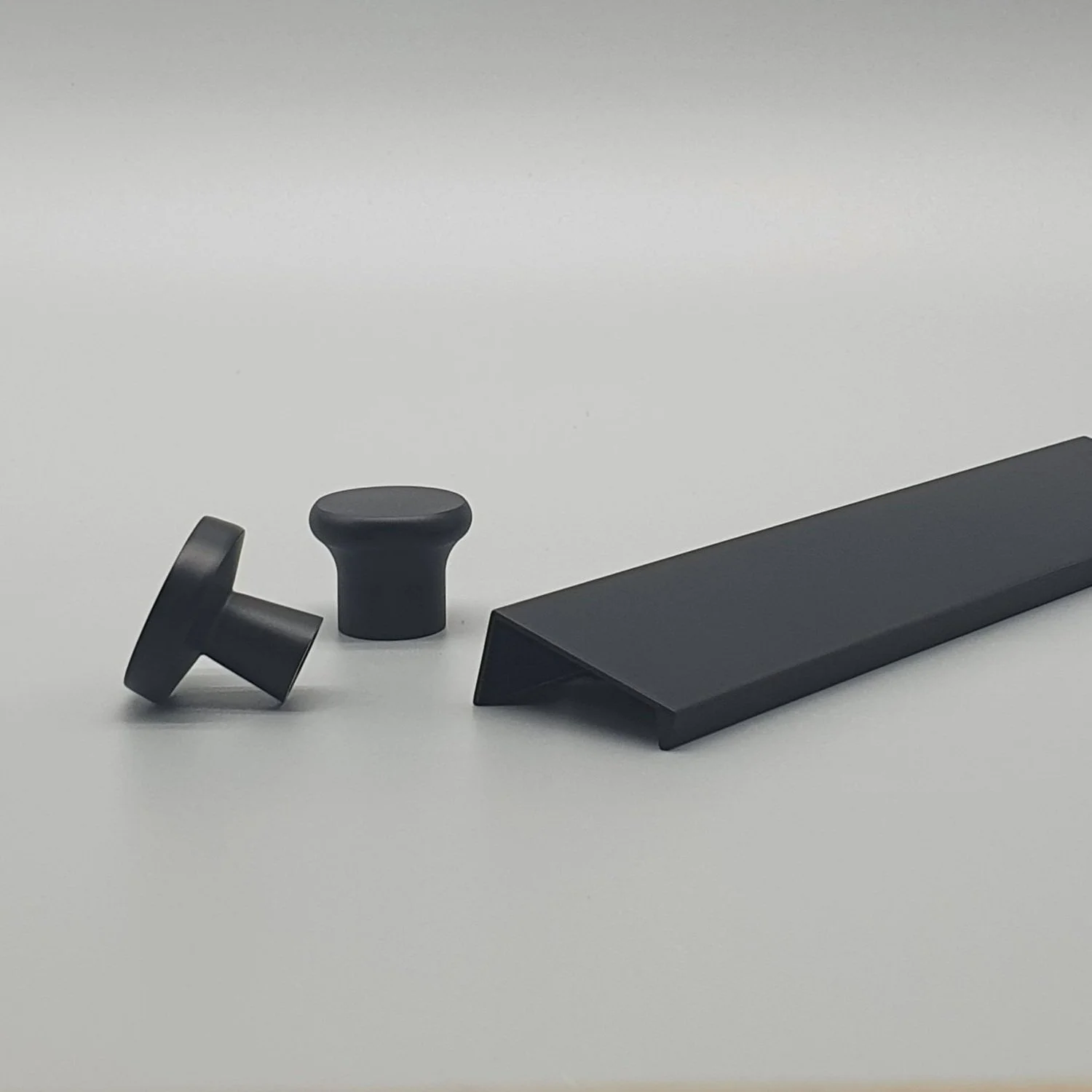 Lamorna Lip-pull Handle, Stylish and Versatile — Handle City