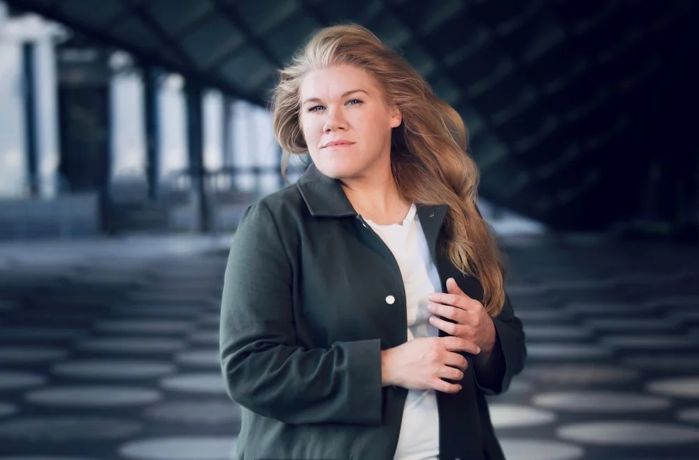 Gisa Flake — Gold Berlin