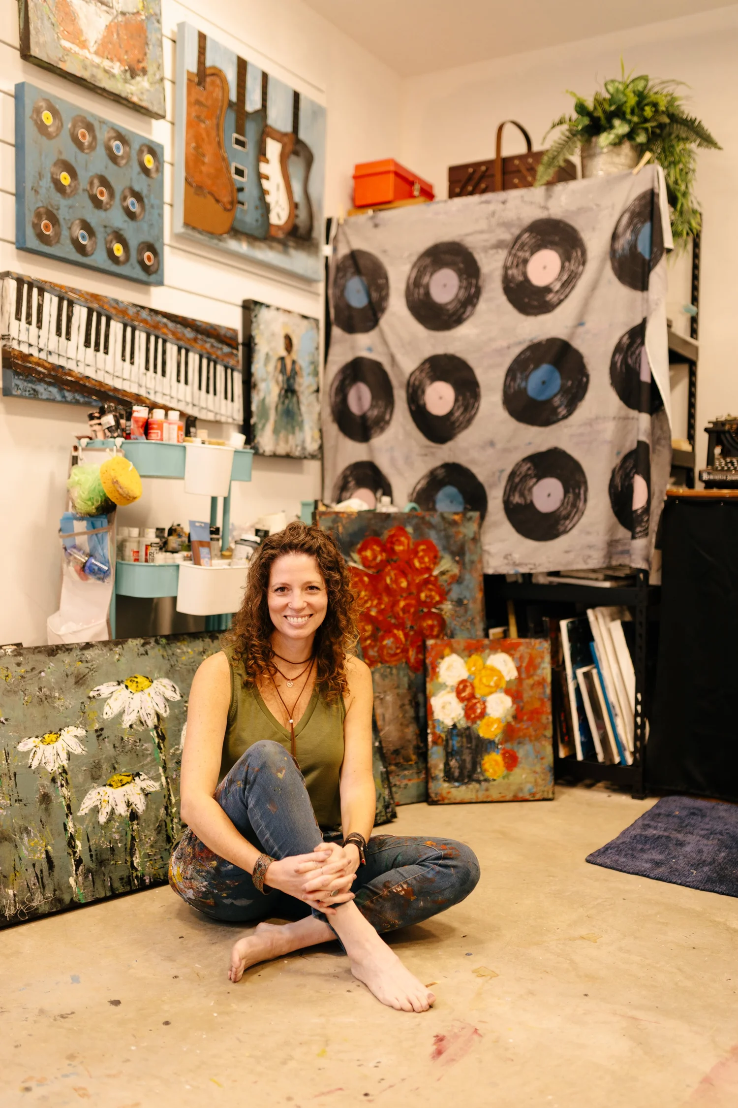 About — Kelly Saunders Art
