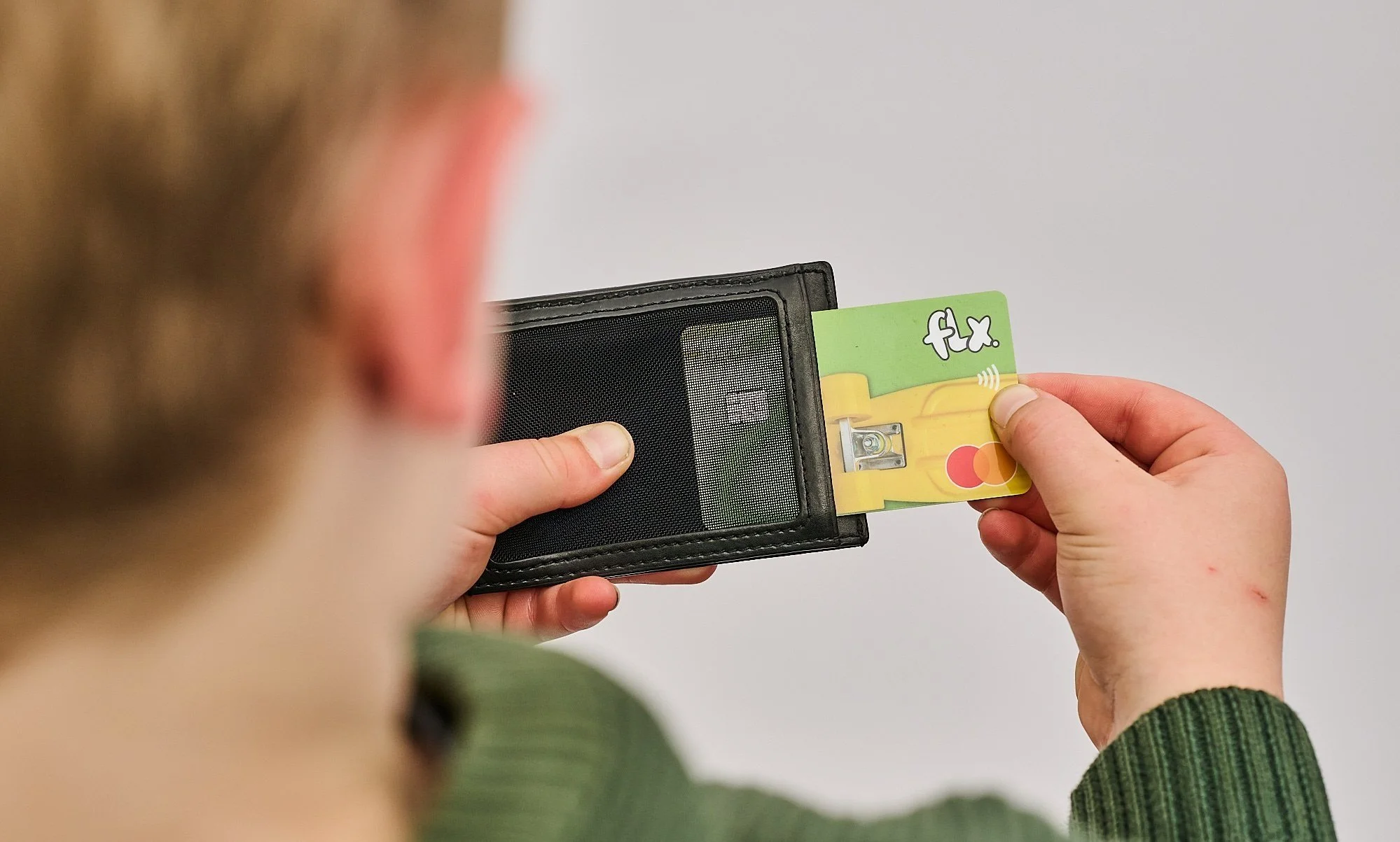 FLX Prepaid Card and Savings App for Kids - Flexischools