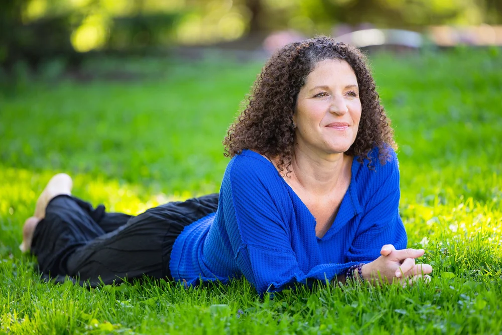 About Me — EMILY ELIZABETH