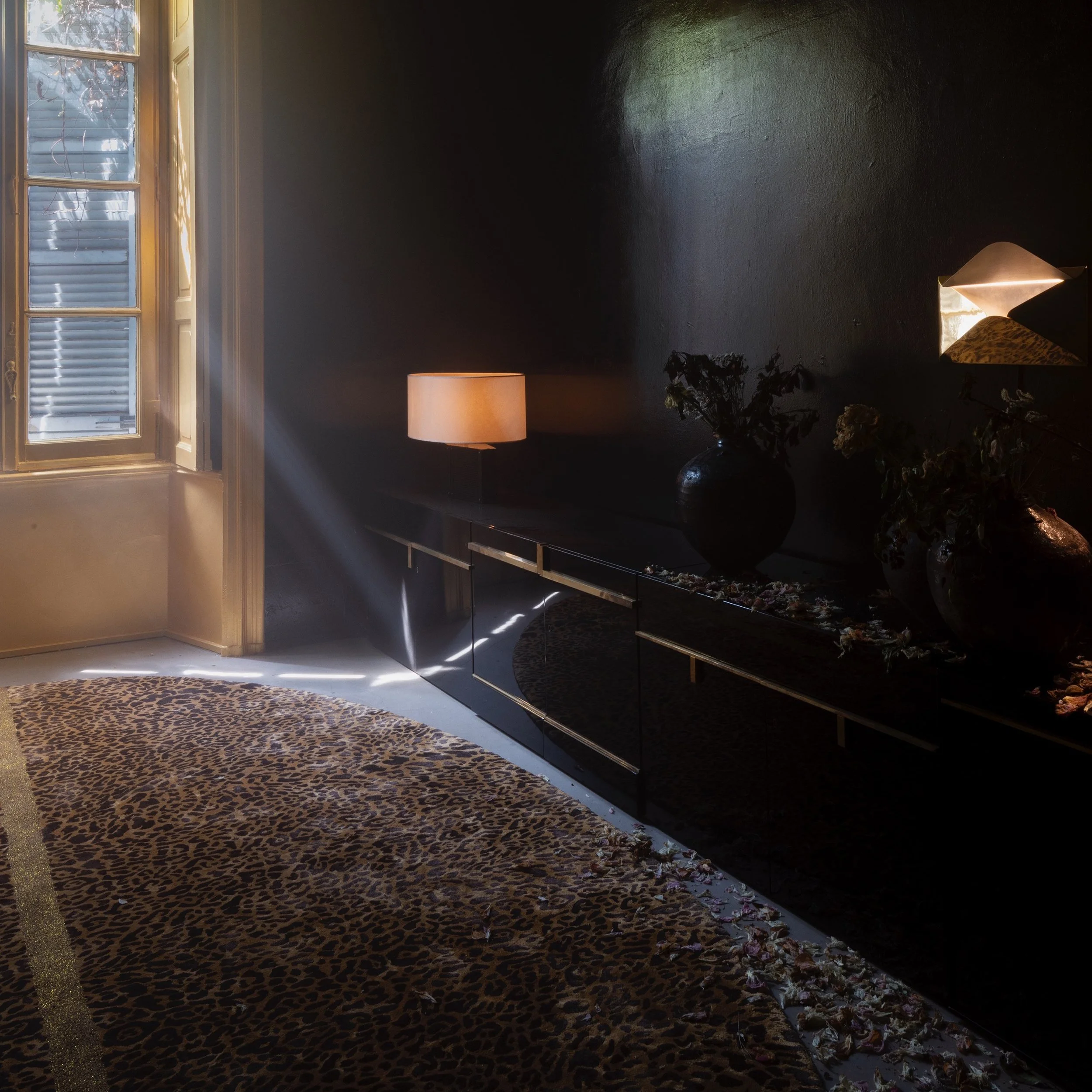 Dimoremilano Furniture — Moebel