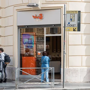 How You Can Get A Rome SIM Card As Easily As Possible