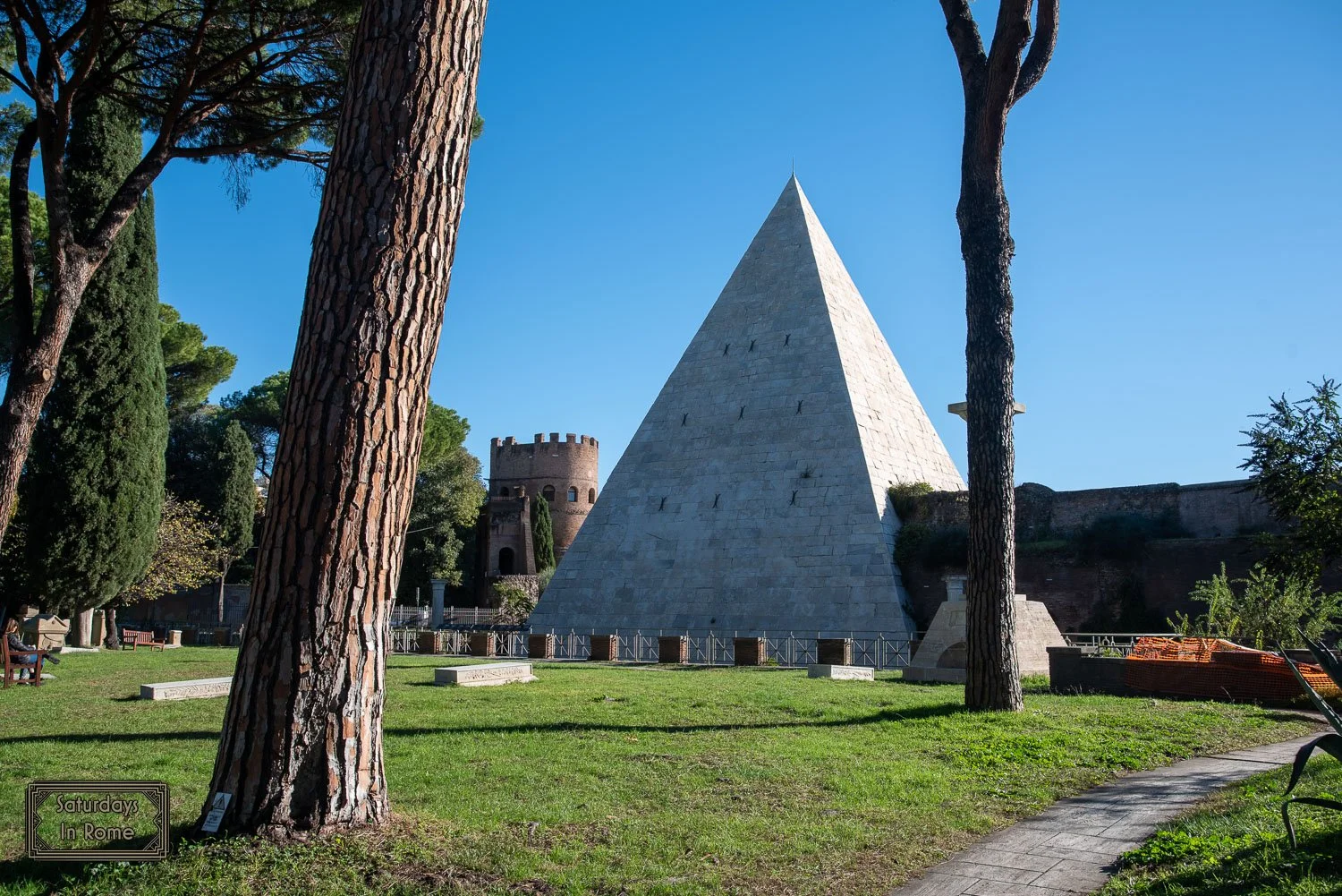 Can You Visit The Pyramid of Cestius?