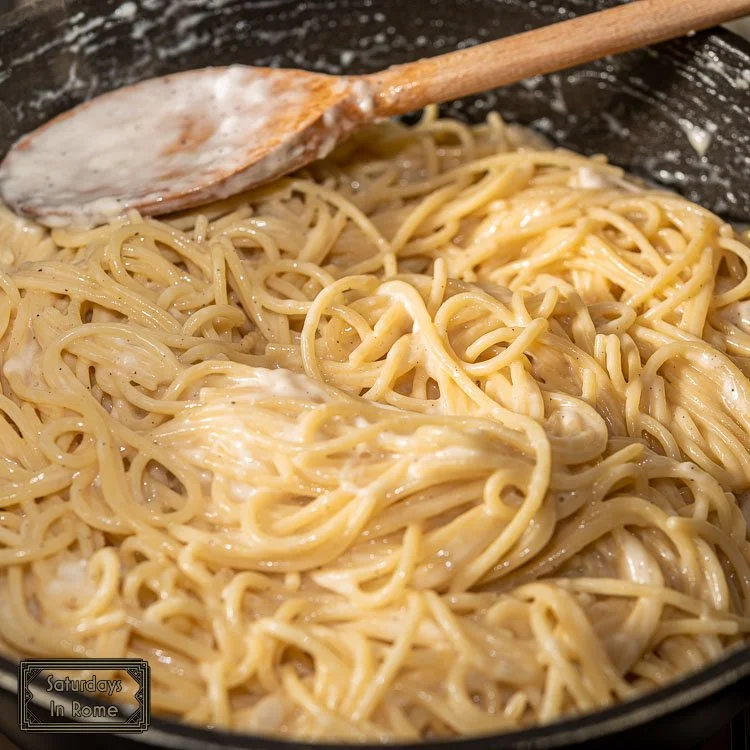 This Authentic Cacio e Pepe Recipe Is A Classic Roman Meal
