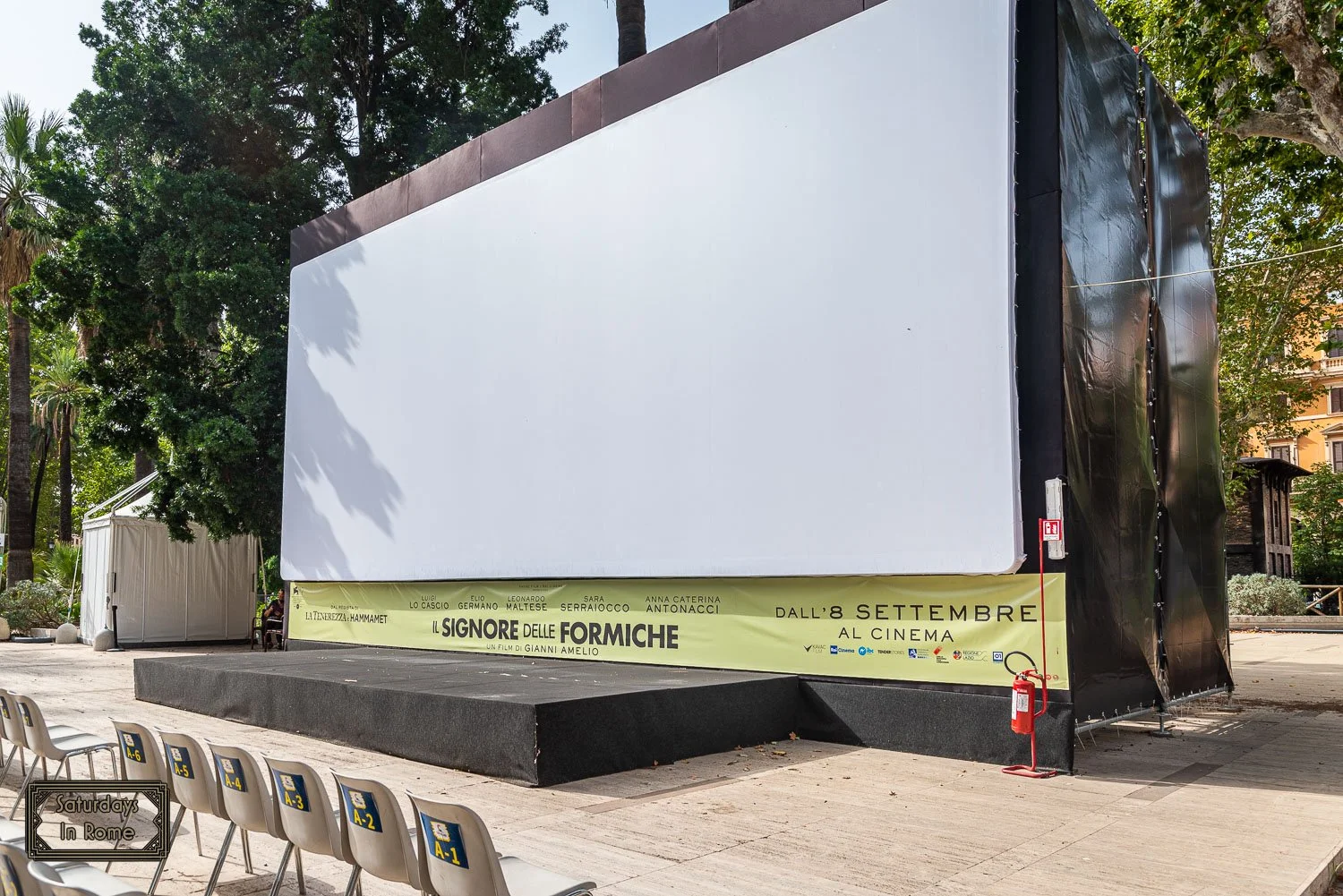 Piazza Vittorio Emanuele II - The Hidden Piazza In Rome