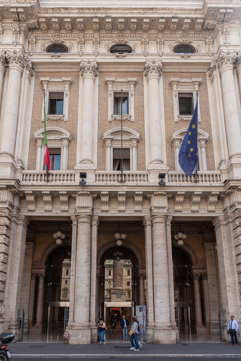 How Does The Italian Government Work? It's Not A Mystery