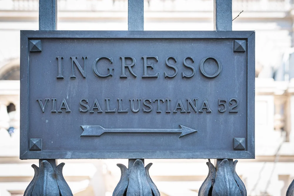 How To Get Help From The U.S. Embassy in Rome?