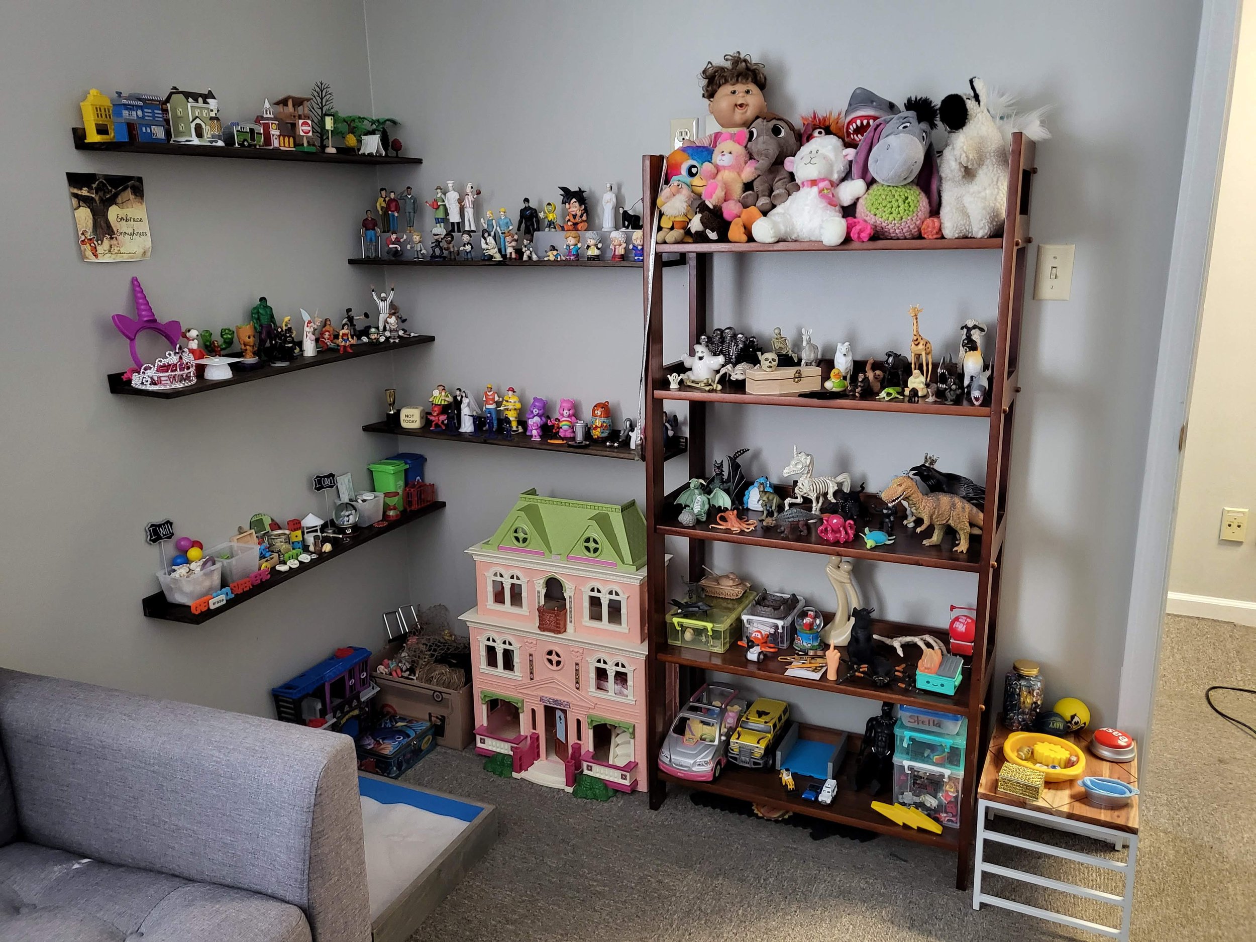 Learn about Sand Tray Therapy — New Blooms Wellness