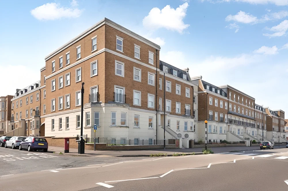 Jenner Contractors Eastern Esplanade Margate I Floyd Slaski Architects