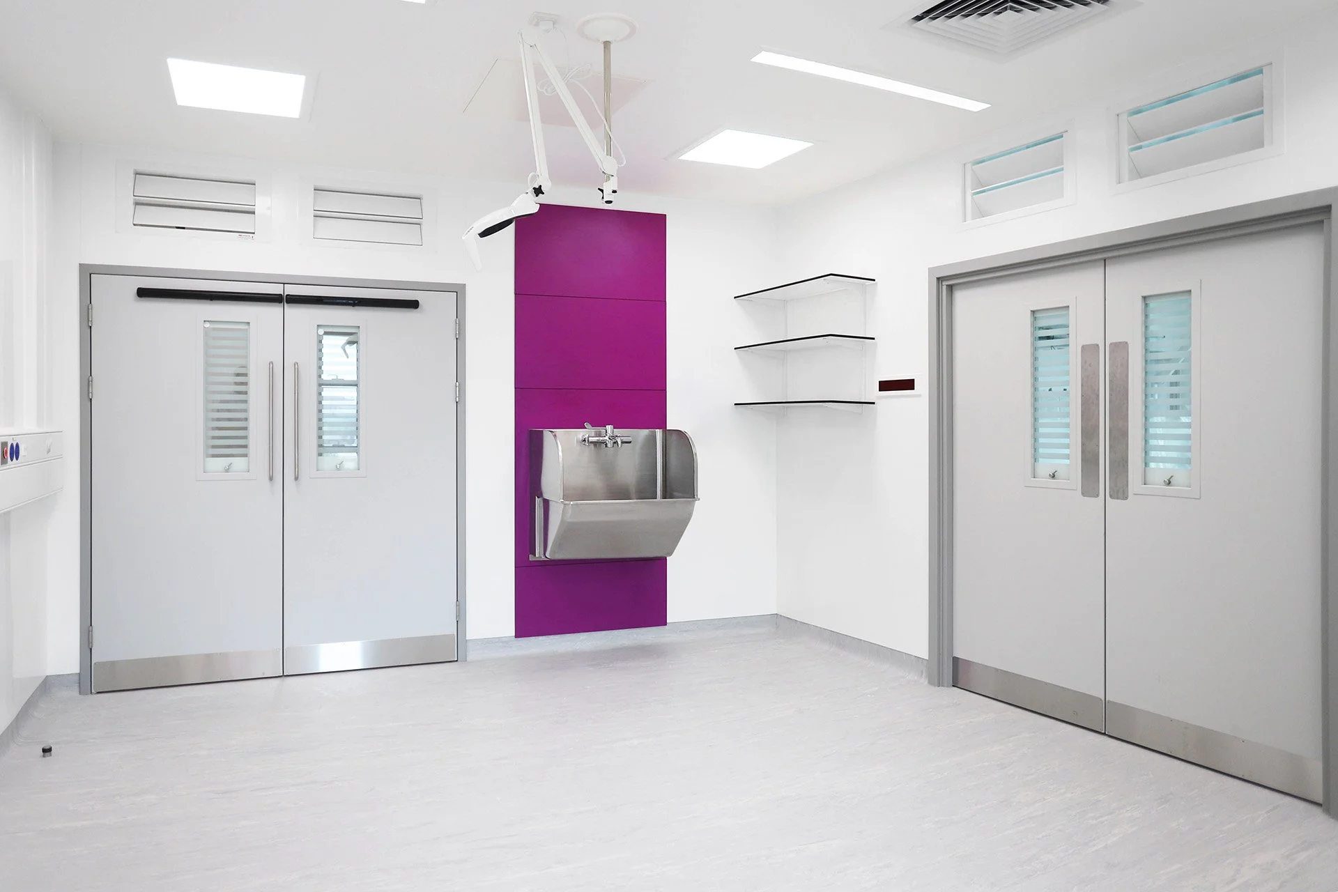 Newham University Hospital Orthopaedic Theatres I Floyd Slaski Architects