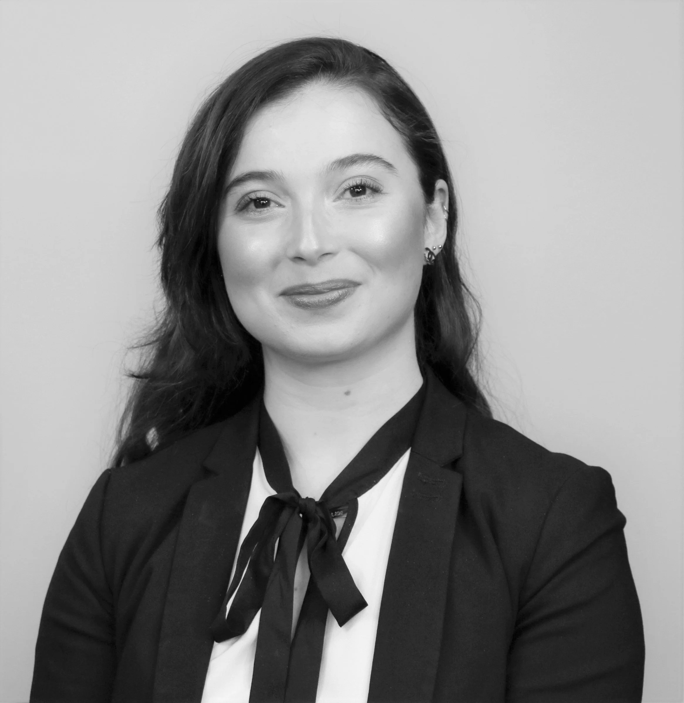 Abogados de Inmigración & Servicios Legales | Abogada Ángel Lisinski Firm