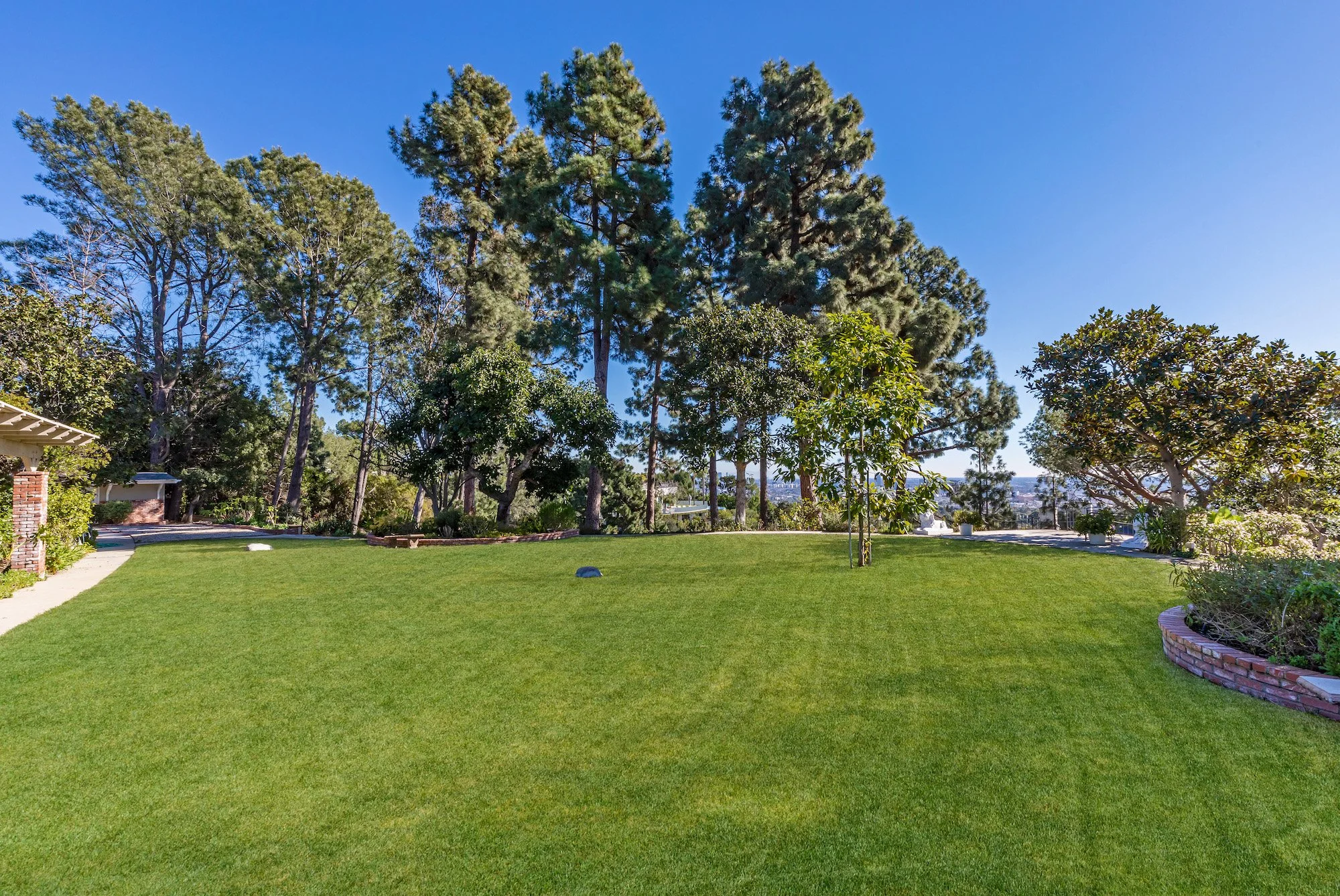 Gallery — 1005 North Alpine Drive
