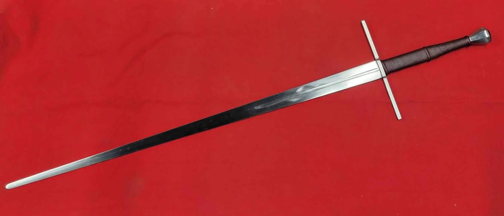 Type XVII Longsword - Sharp, Tan Leather — Seven Embers Forge