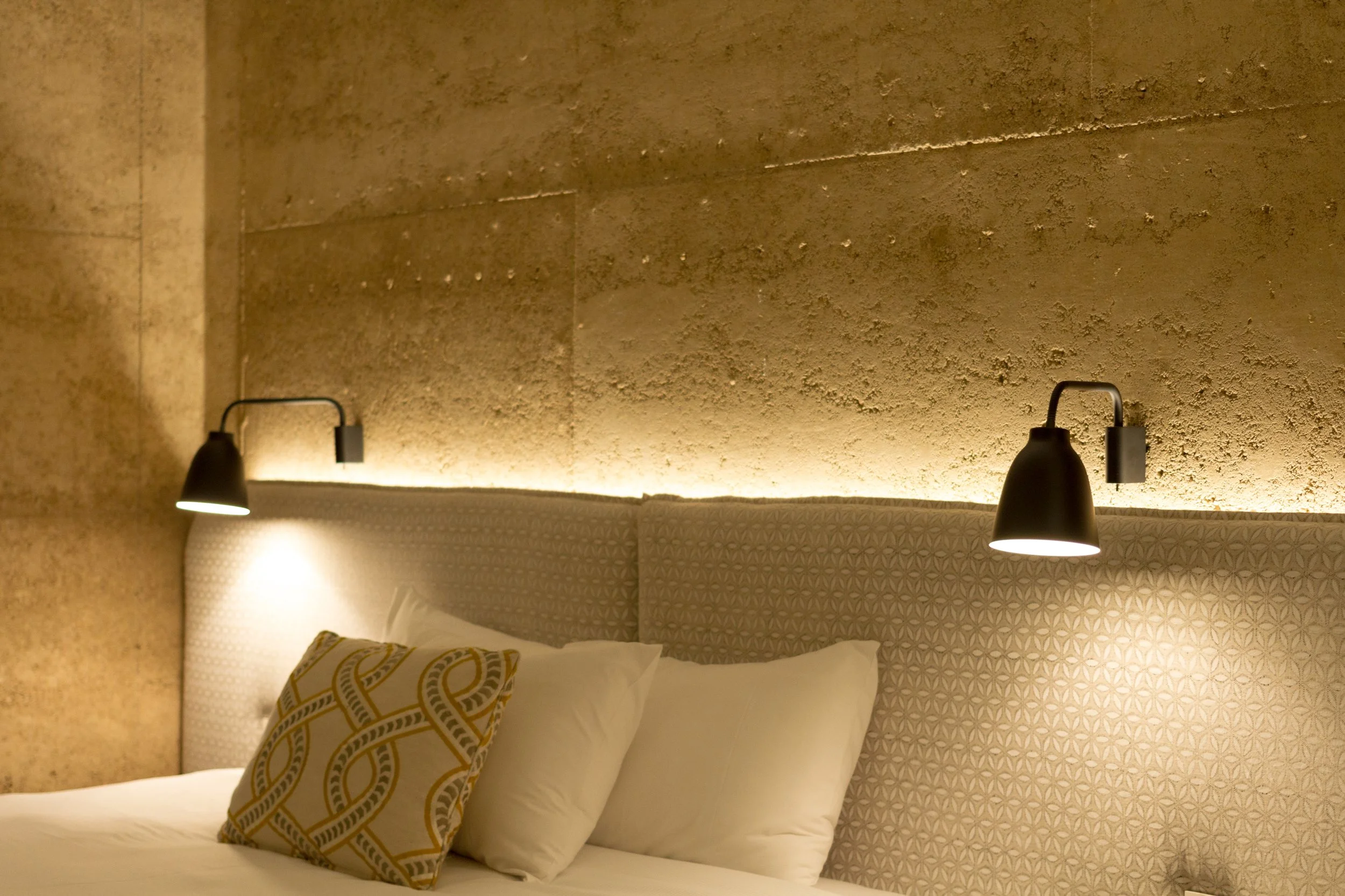 Contact — Signature Lighting