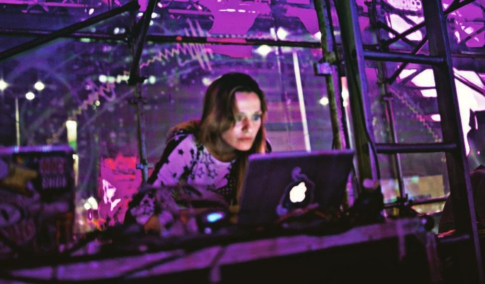 IONEE WATERHOUSE - DIGITAL ART - VIDEO ART - VIDEO MAPPING - VJ