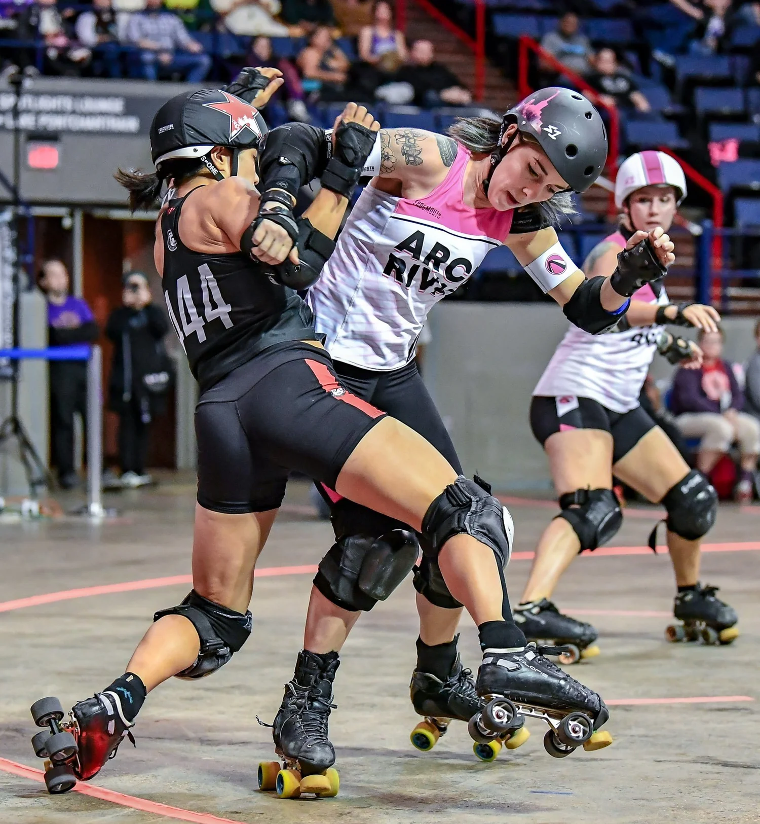 PHOTOS — Arch Rival Roller Derby