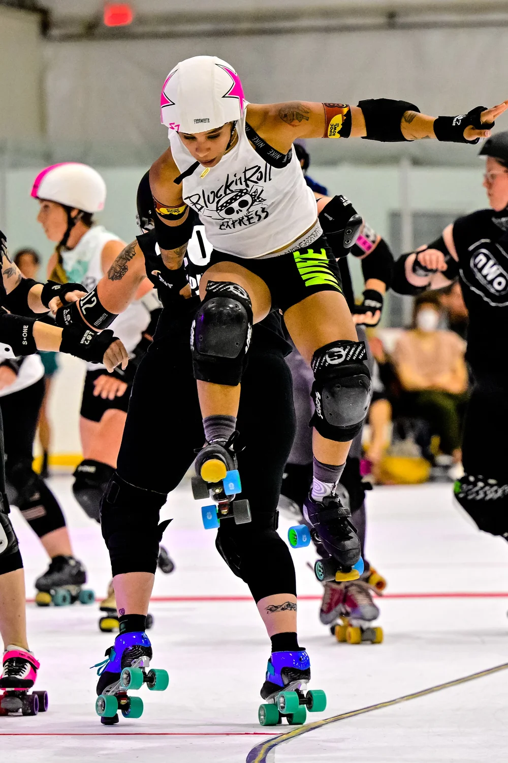 PHOTOS — Arch Rival Roller Derby