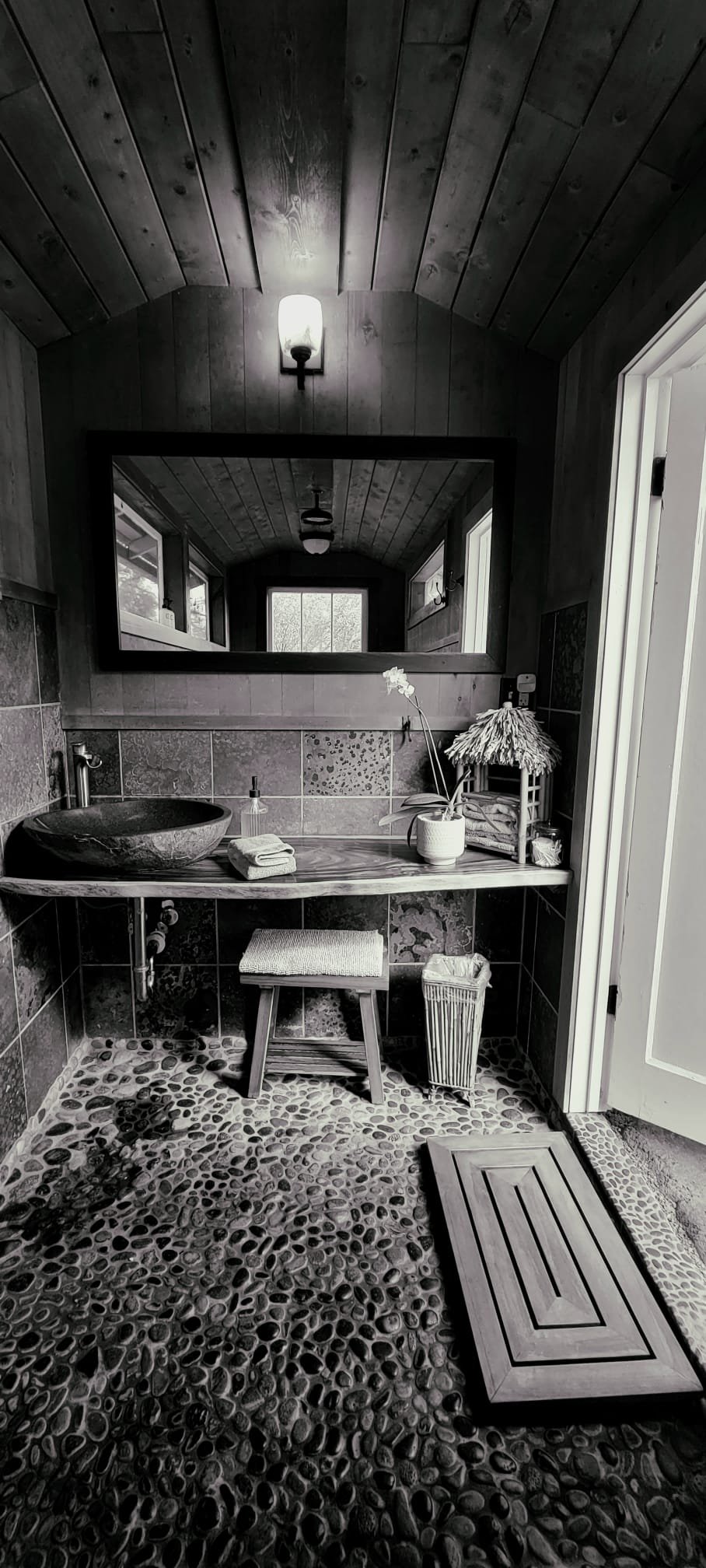 James Cottage | Experience Romantic Tranquility — Puakea Ranch