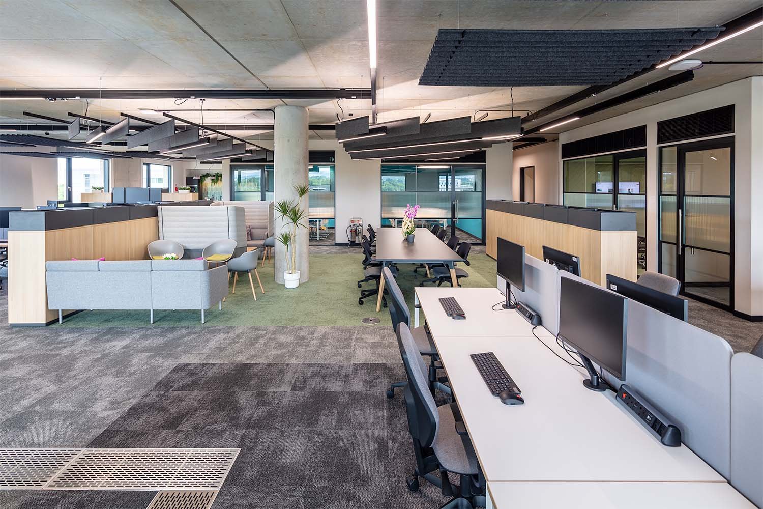 A low-carbon office for Schneider Electric in Edinburgh Park — Amos Beech