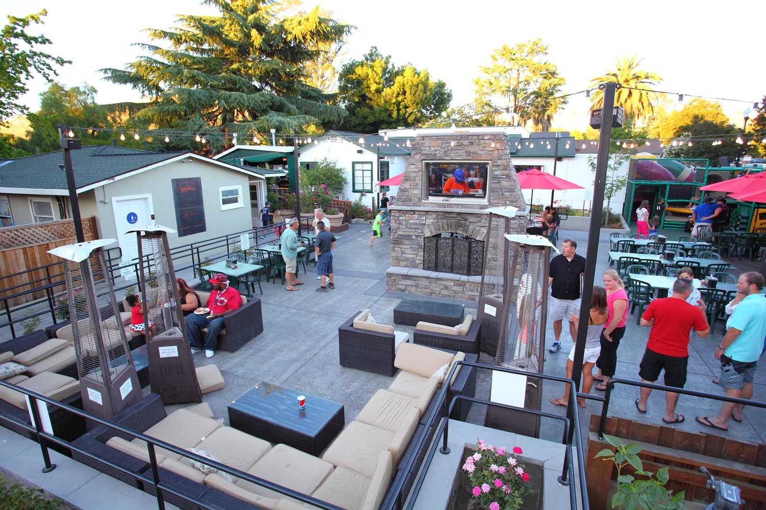 Skipolini's - Clayton Pizza and Italian Food - Dine In Carry Out ...