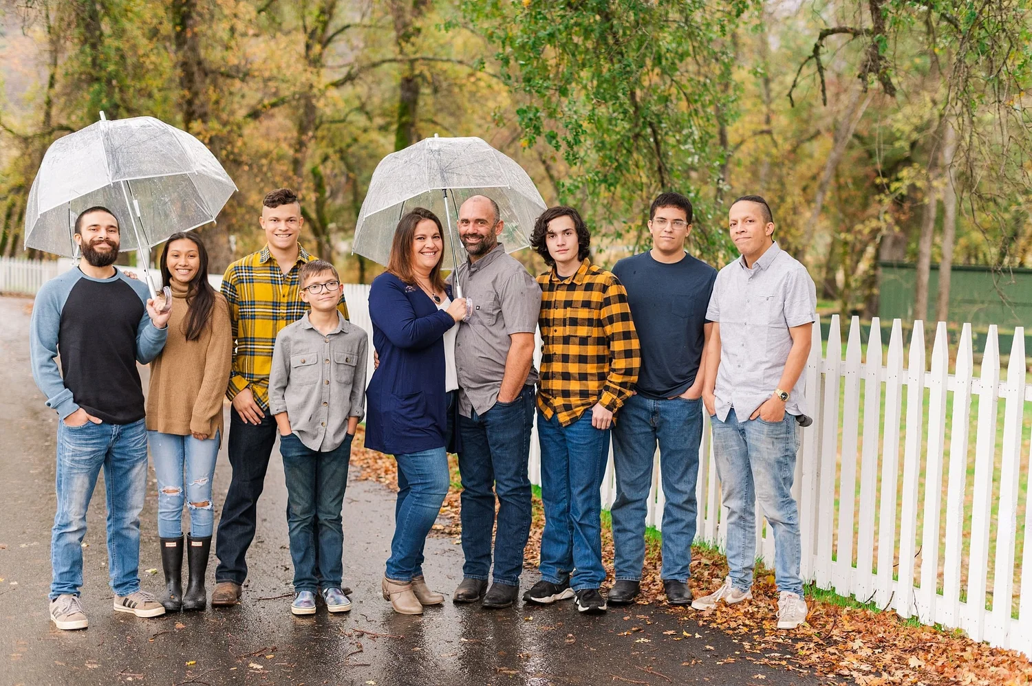 A Rainy Family Session — Jen Peterson Photography
