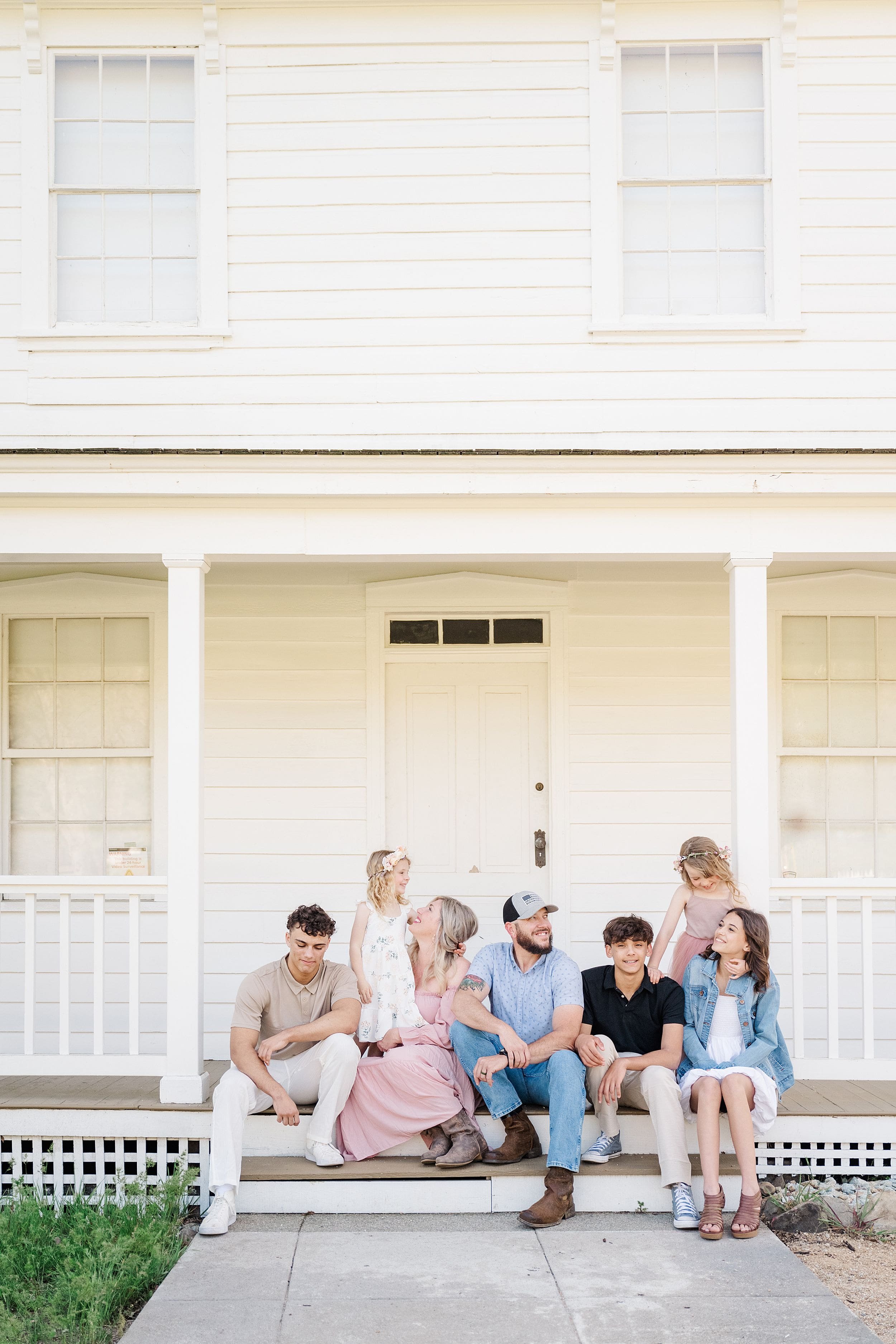 Spring Camden House Family Session — Jen Peterson Photography
