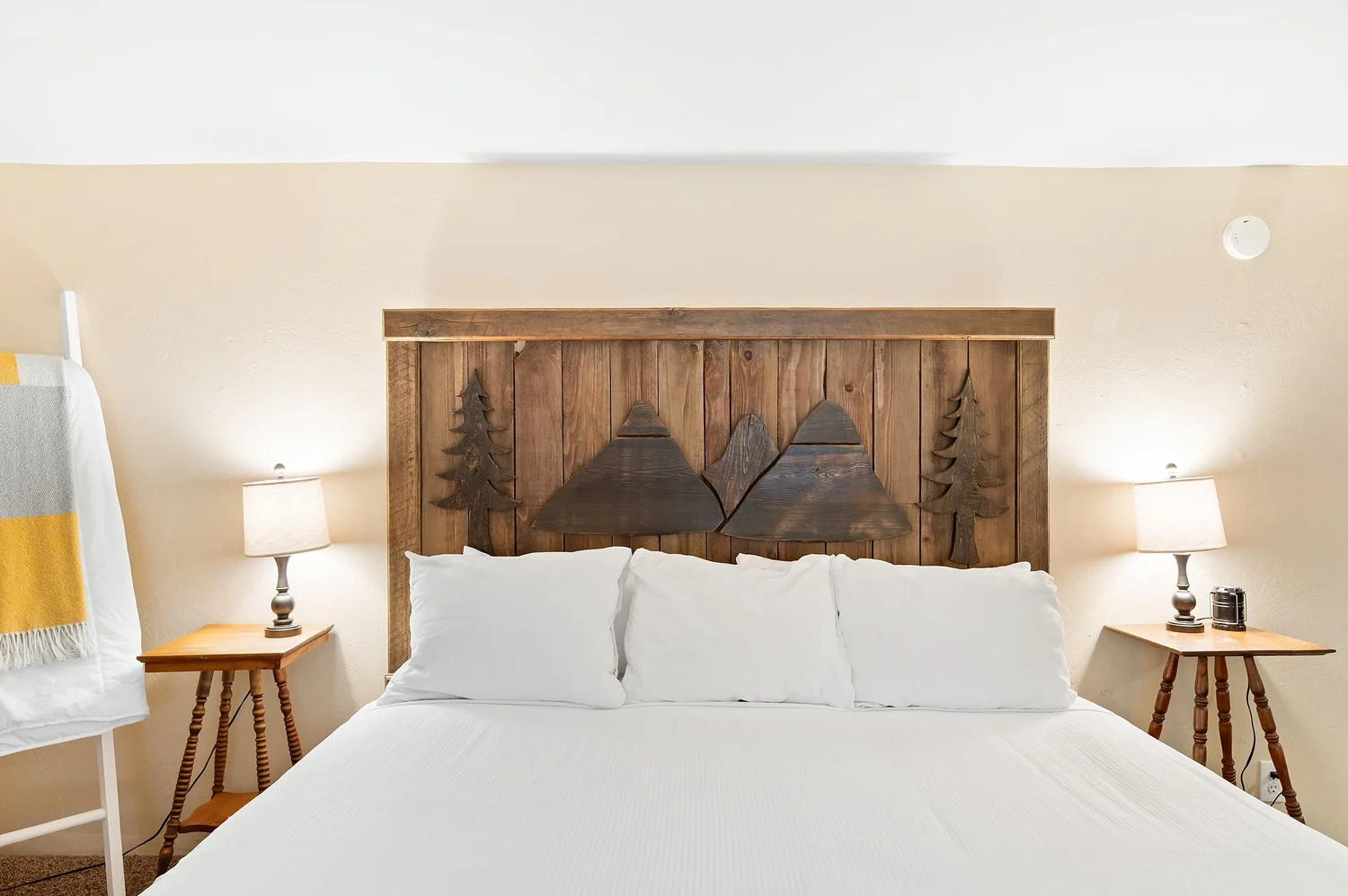 Indian Creek Lodge in Douglas City, California — Jen Peterson Photography