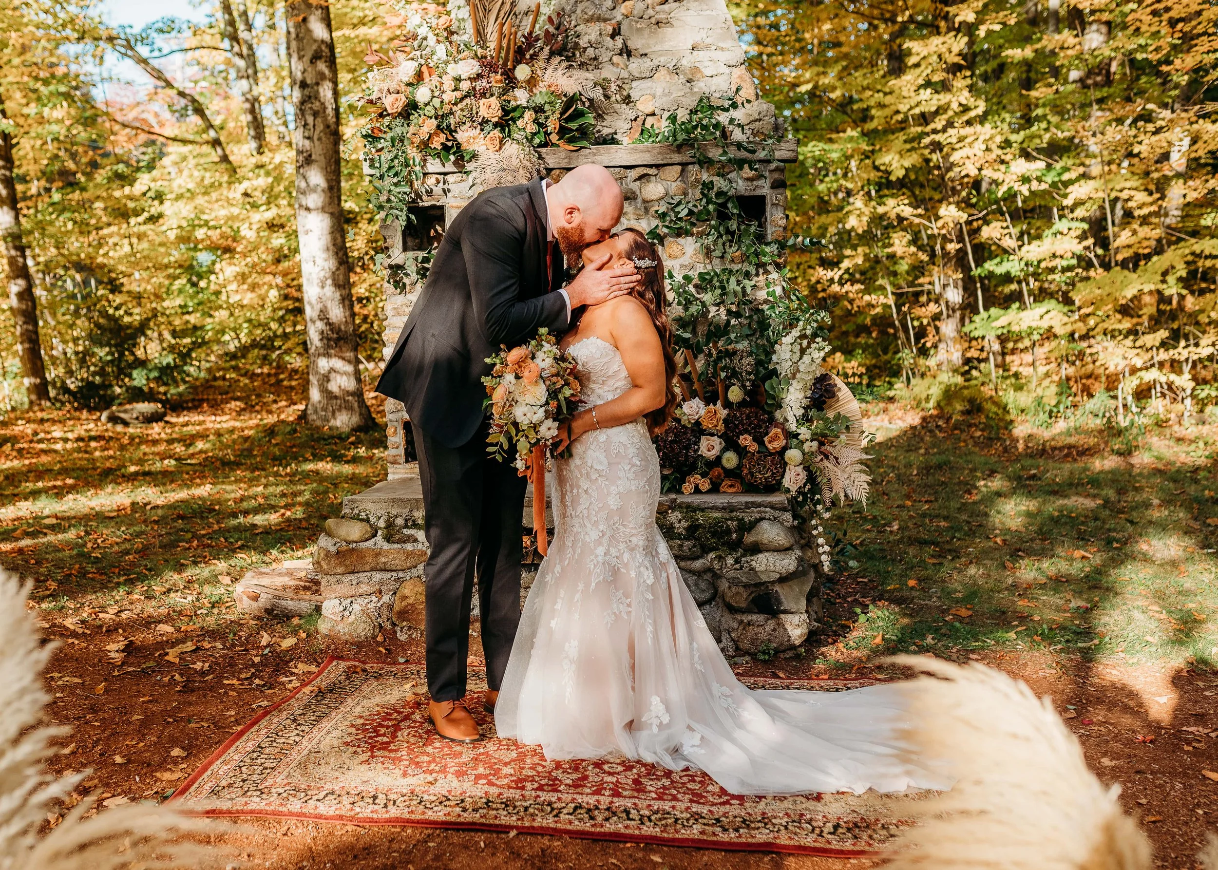 Ally & Mike: A Wedding at Whitney’s inn — A Little Heart Photography
