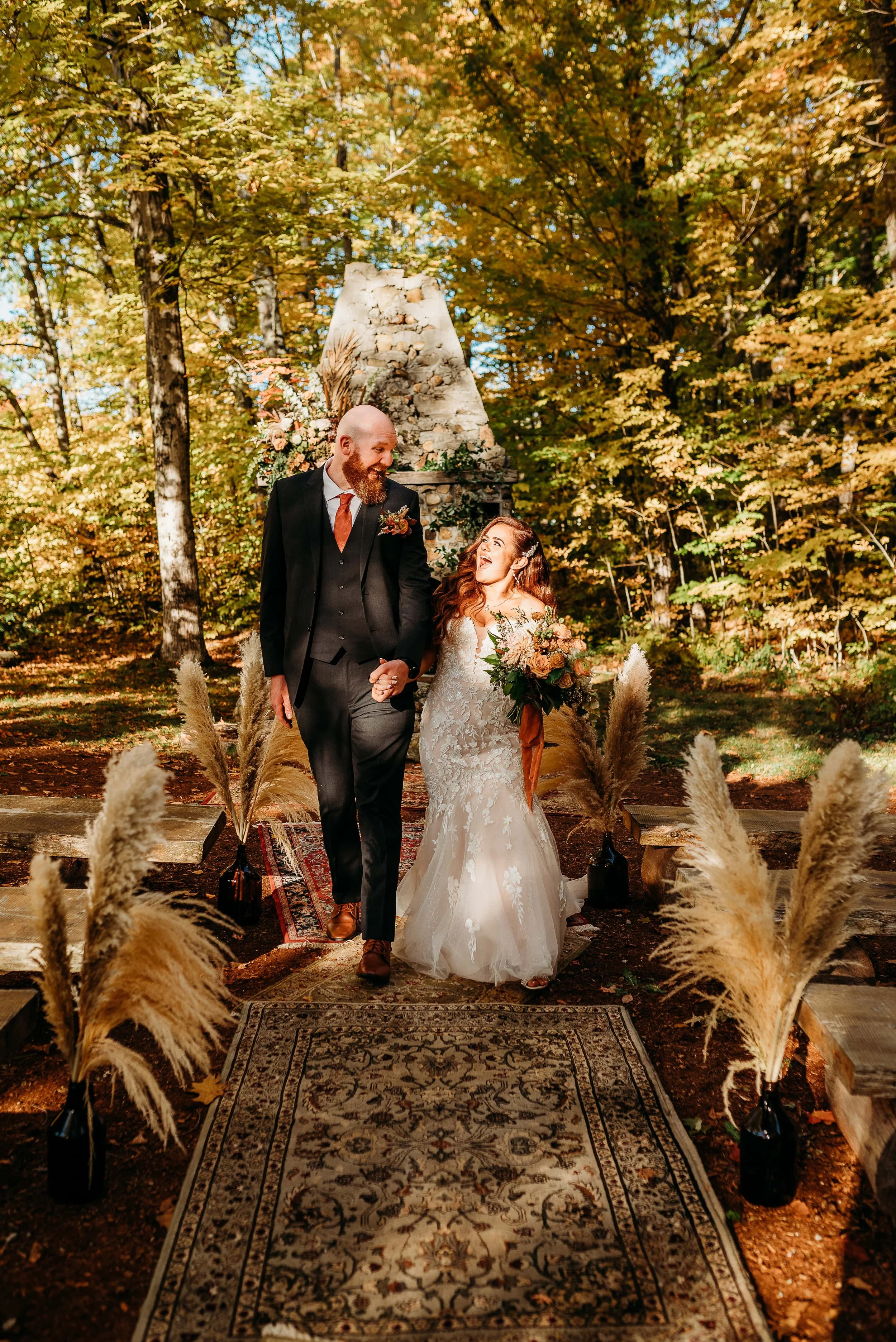 Ally & Mike: A Wedding at Whitney’s inn — A Little Heart Photography