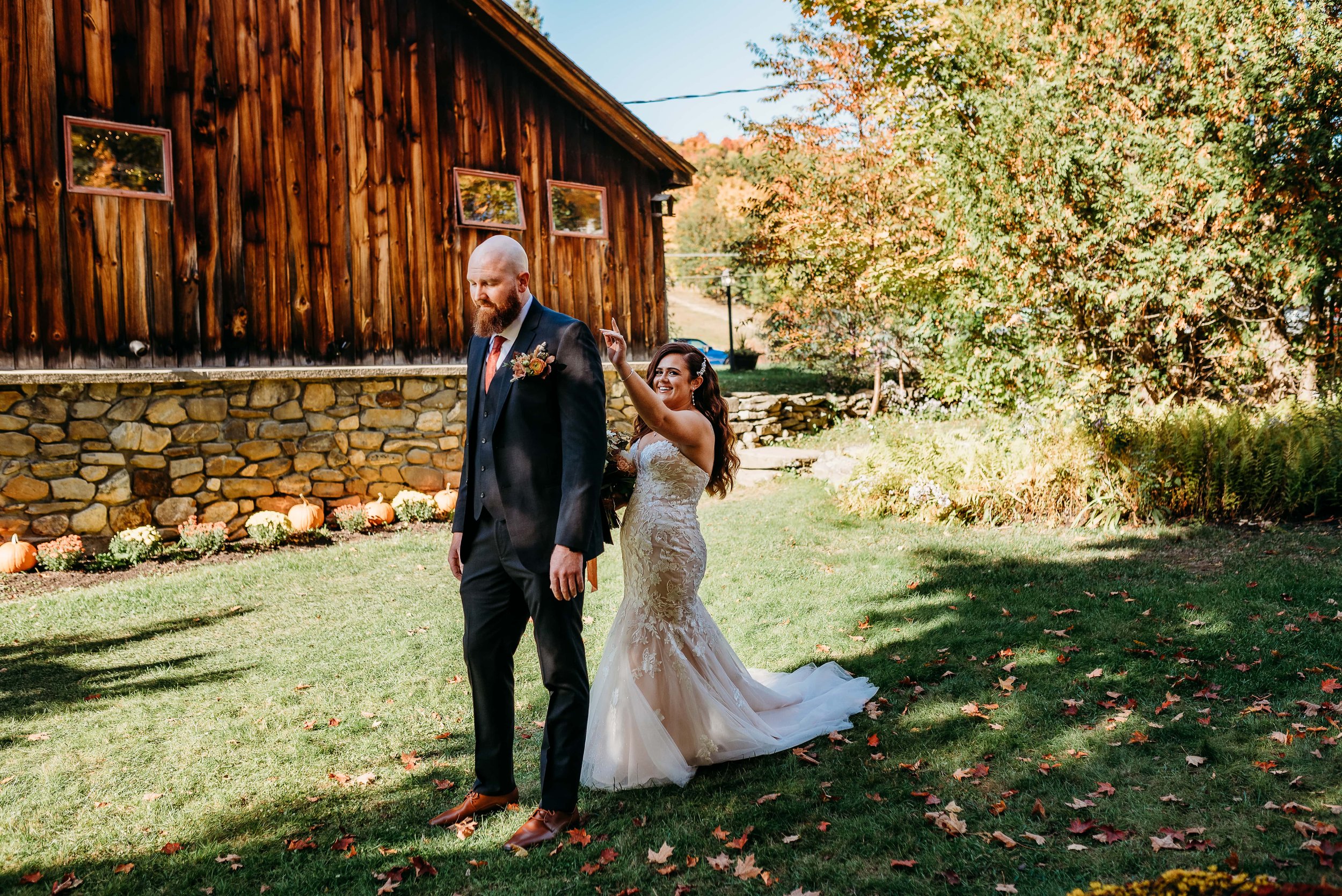 Ally & Mike: A Wedding at Whitney’s inn — A Little Heart Photography