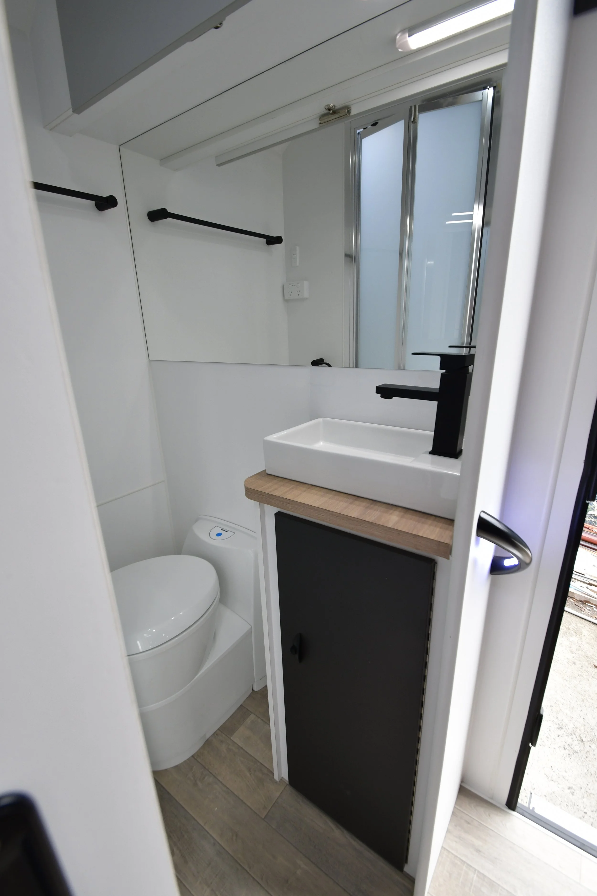 ALPHA — Deluxe Caravans