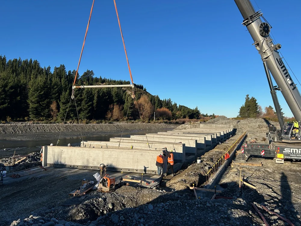 Smith Crane and Construction - Crane Hire up to 1200t