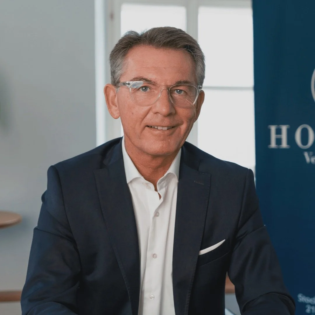 Erfahre mehr über unser Team — Holzer Versicherung