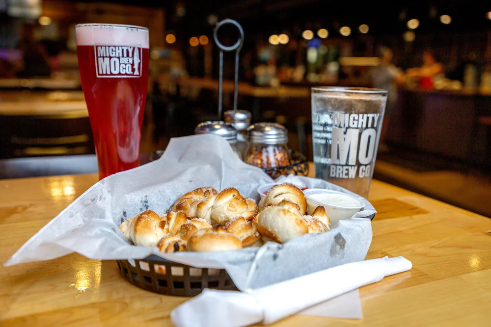 Mo Eats — Mighty Mo Brew Pub