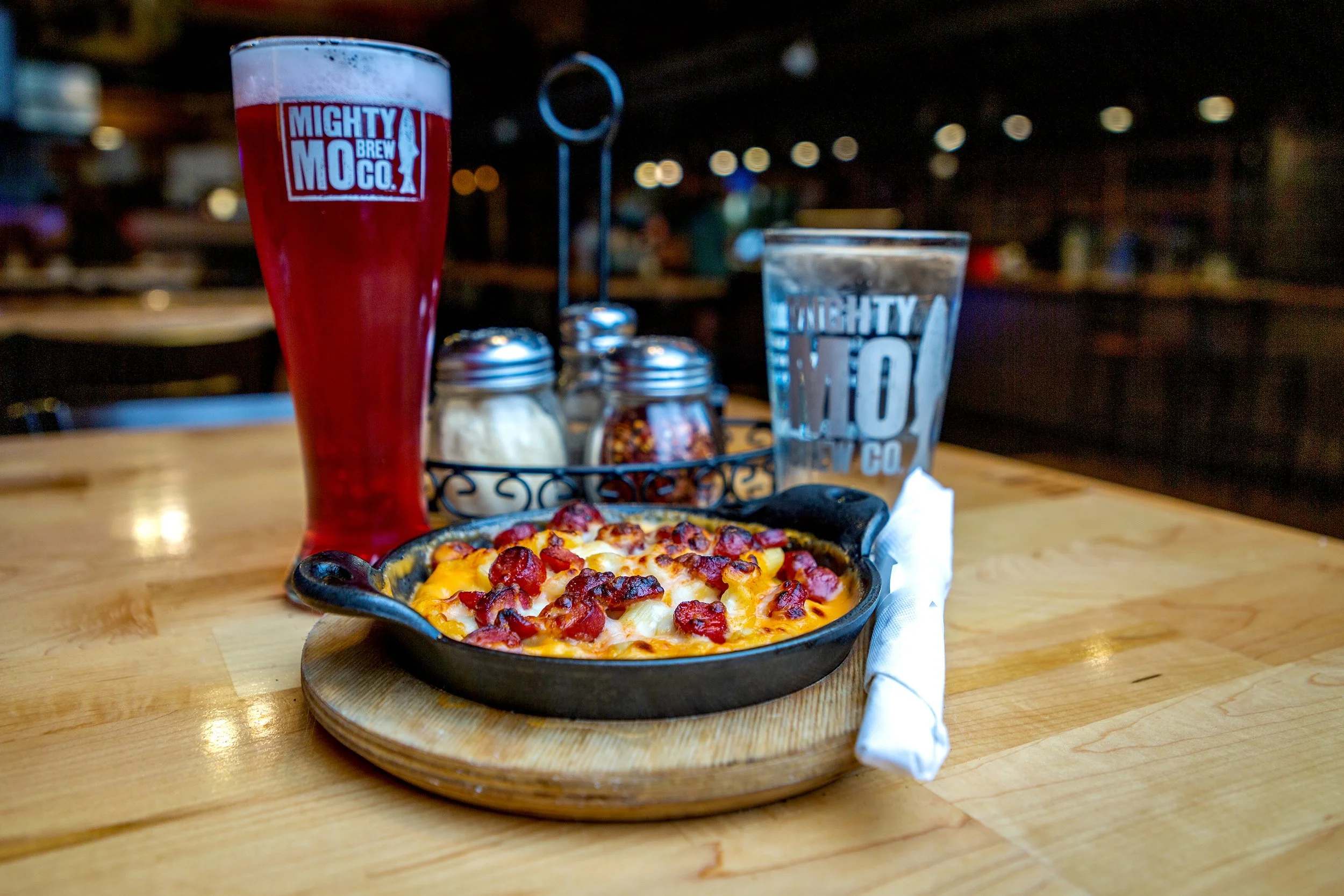 Mo Eats — Mighty Mo Brew Pub