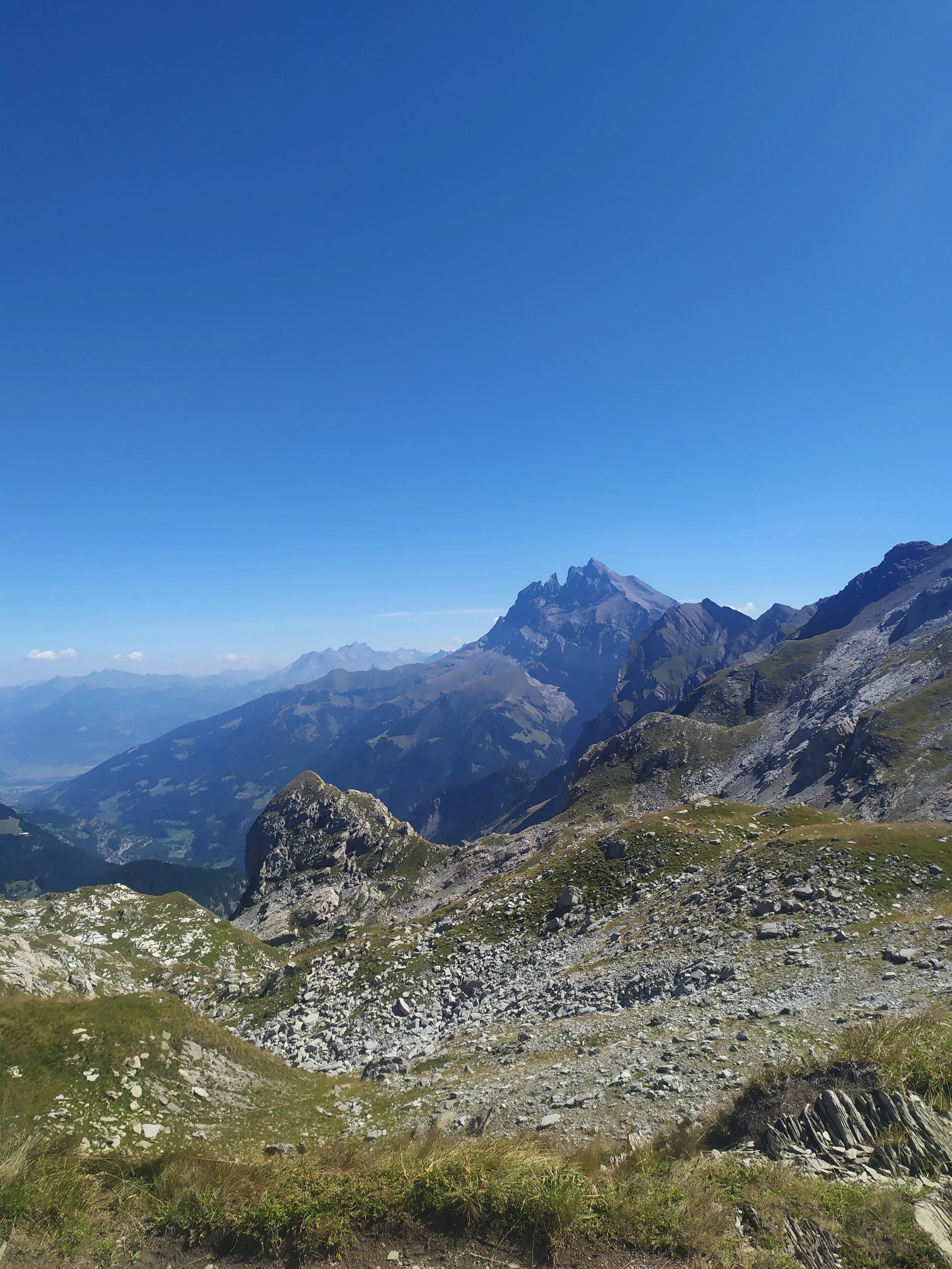 Randonnée accompagnée à la Tête de Bostan dans le massif du Haut Giffre ...