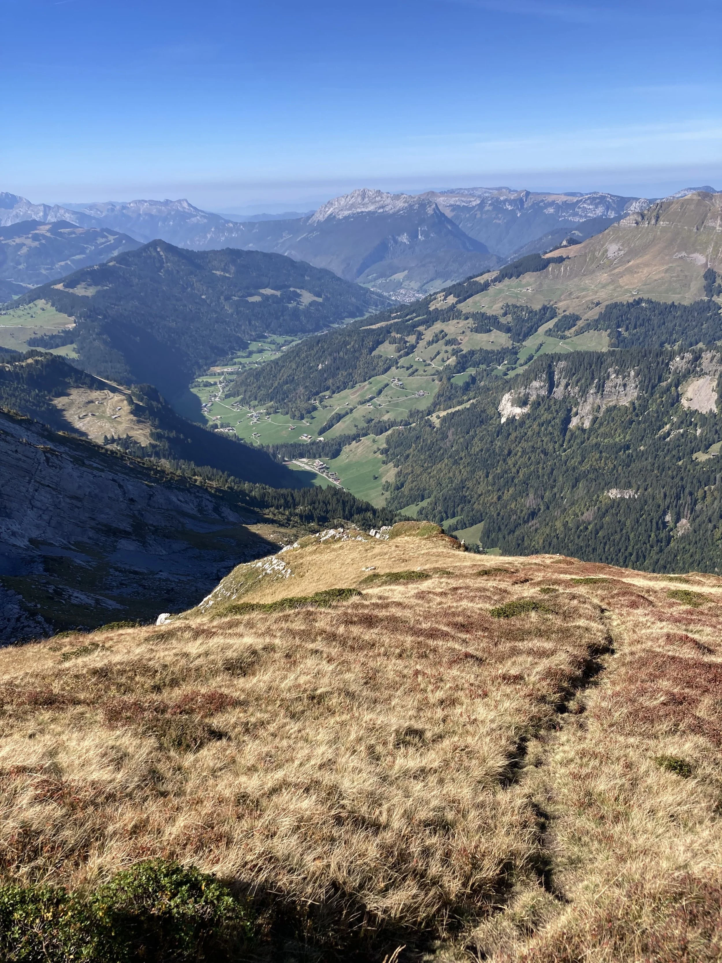 Trek encadré autour de la Pointe Percée dans les Aravis, 3 jours de ...