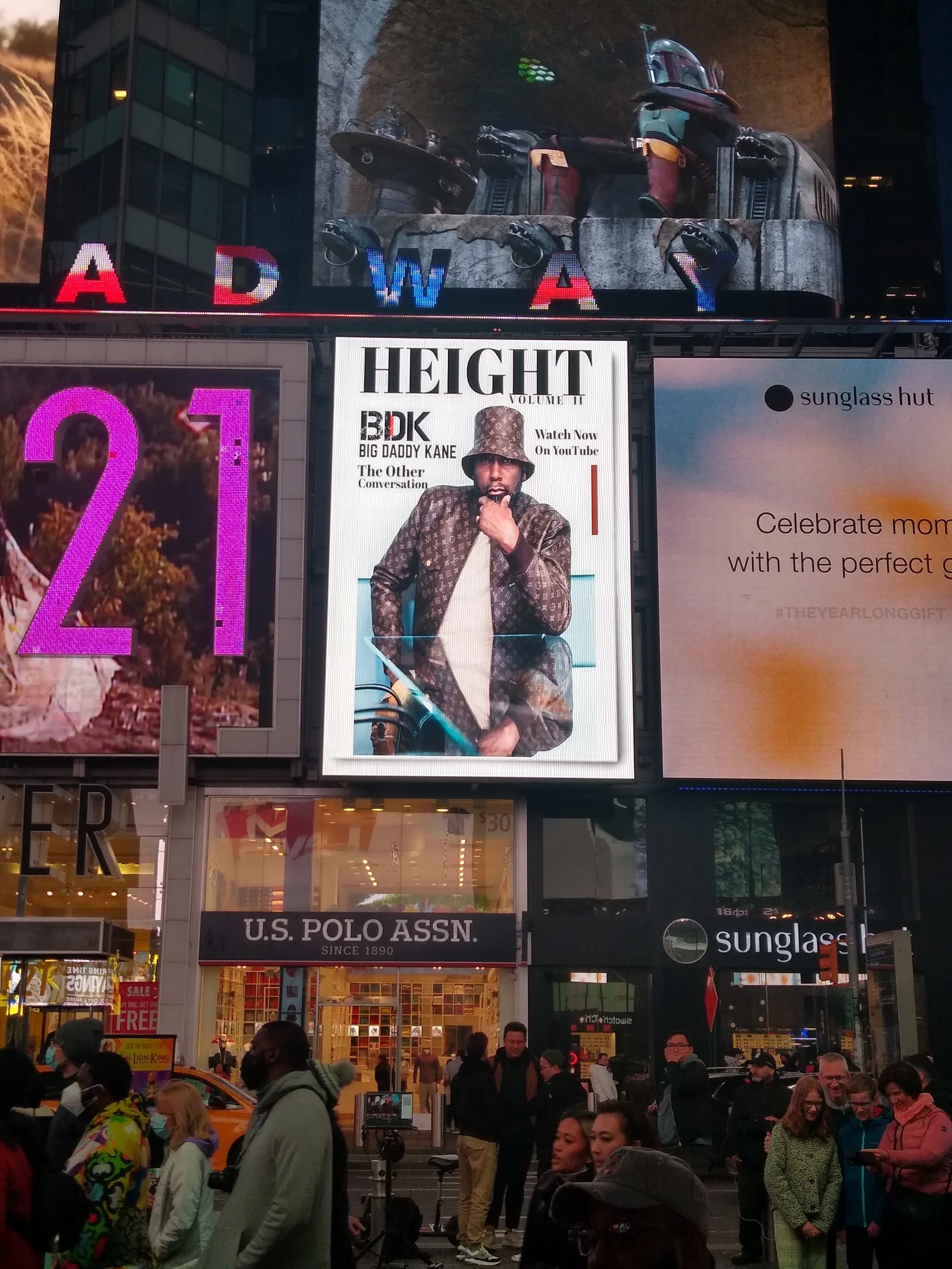 About — HEIGHT MAGAZINE