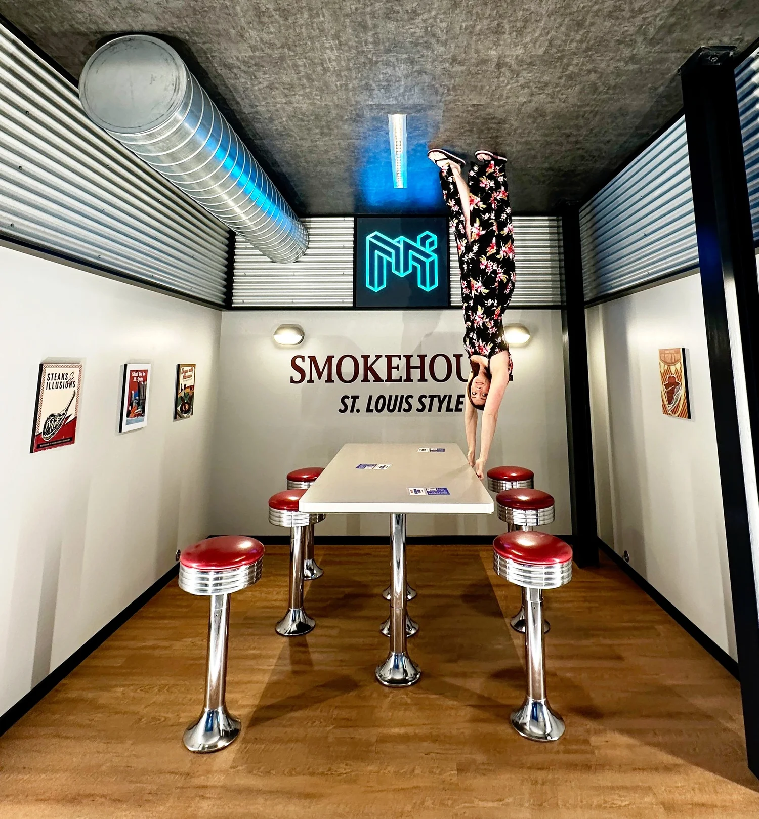 Museum of Illusions St. Louis — The Foodie's Travel Guide