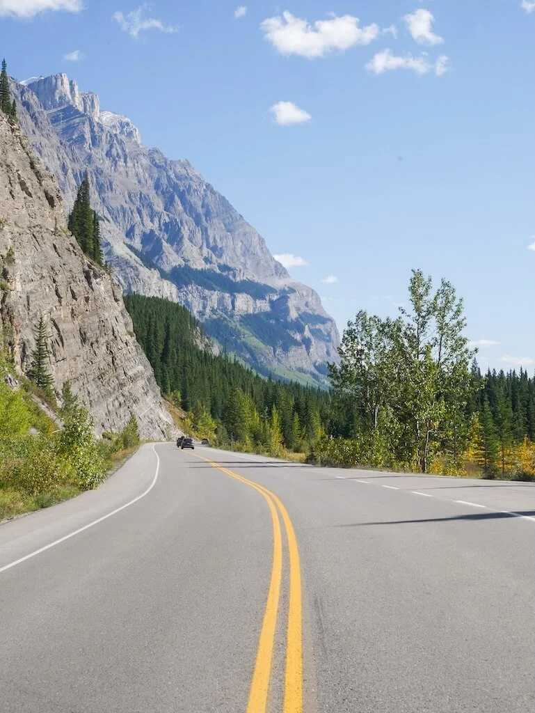 Beginner’s Guide to Driving the Icefields Parkway — Road Trip Locals