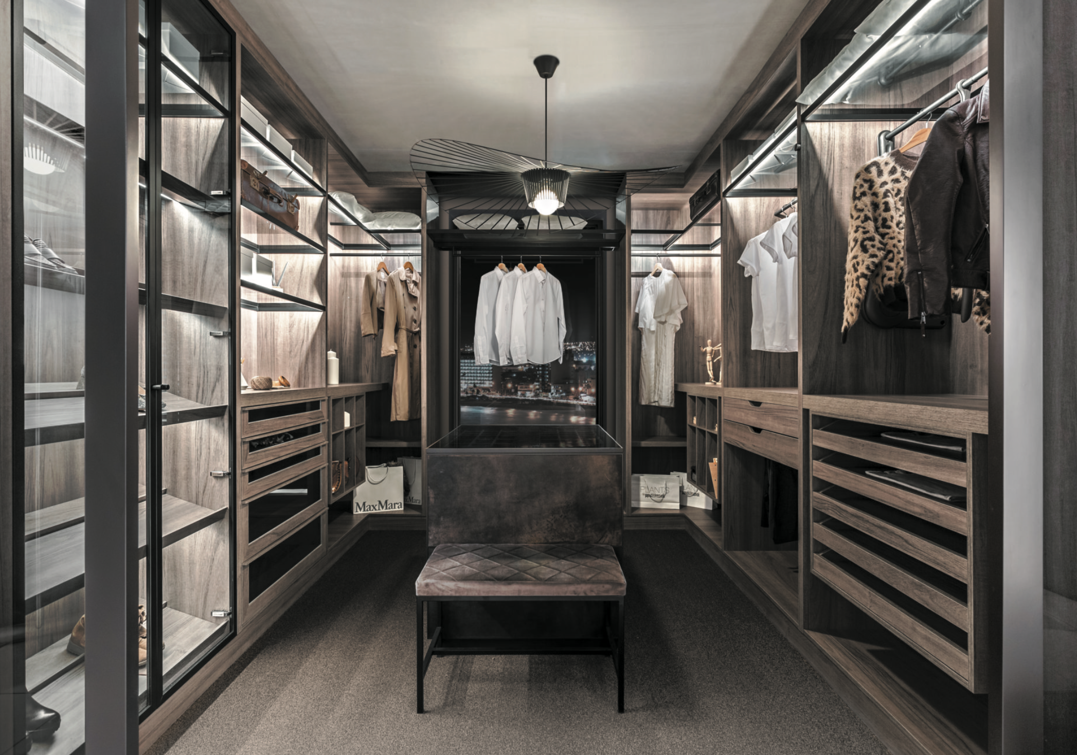 Walk-in closets and wardrobes — uniQoncept