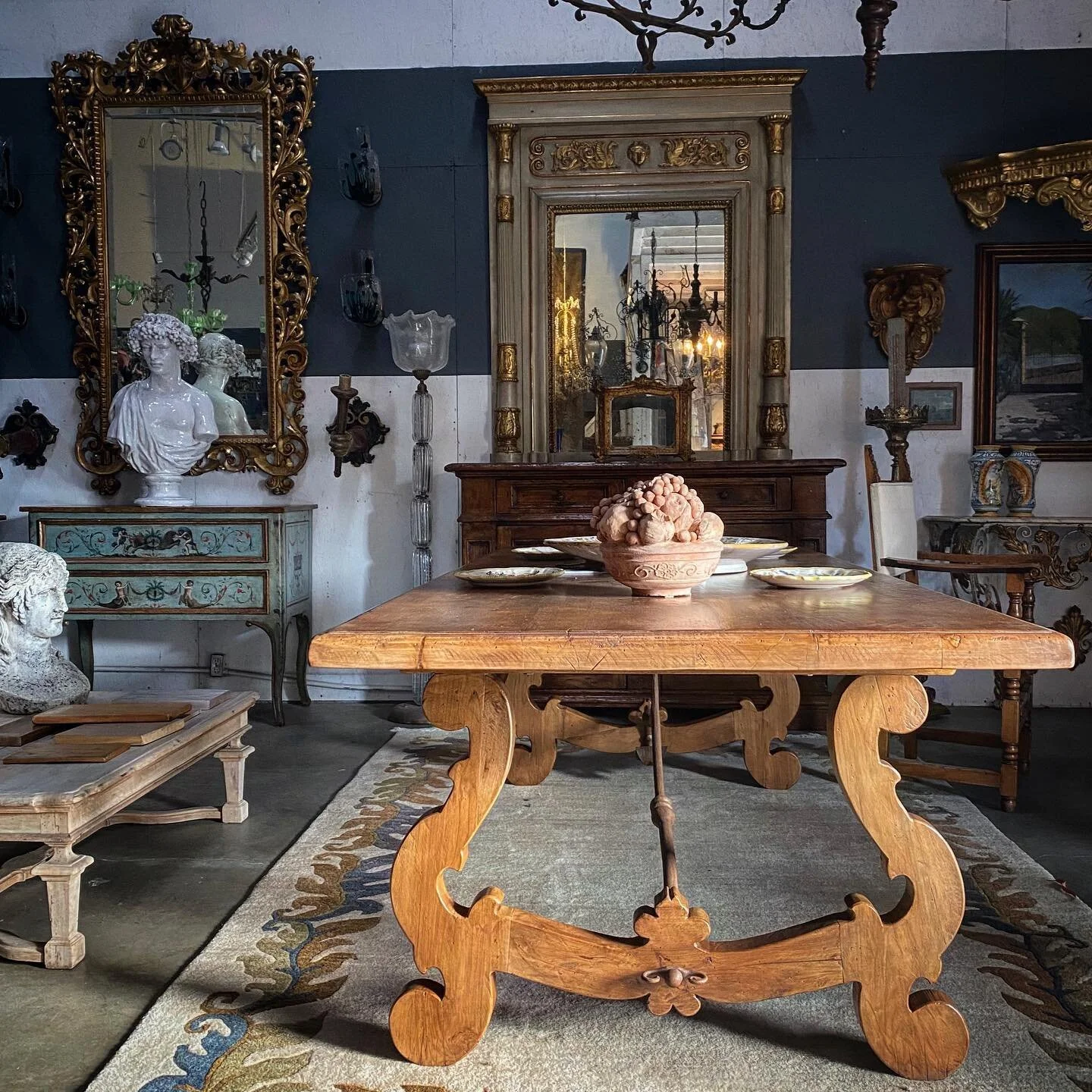 Bellini's Italian Antique Reproductions
