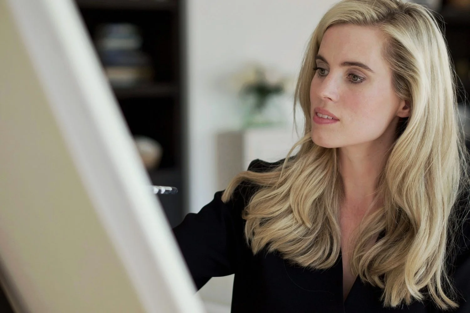 Frances Ibink | Dutch Abstract Painter | Female Artist