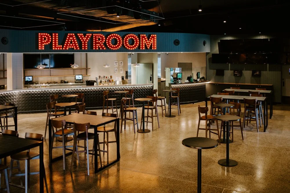 Falvey's Hotel Yamanto | Pub, Nightclub, Gaming & Beer Garden in Ipswich