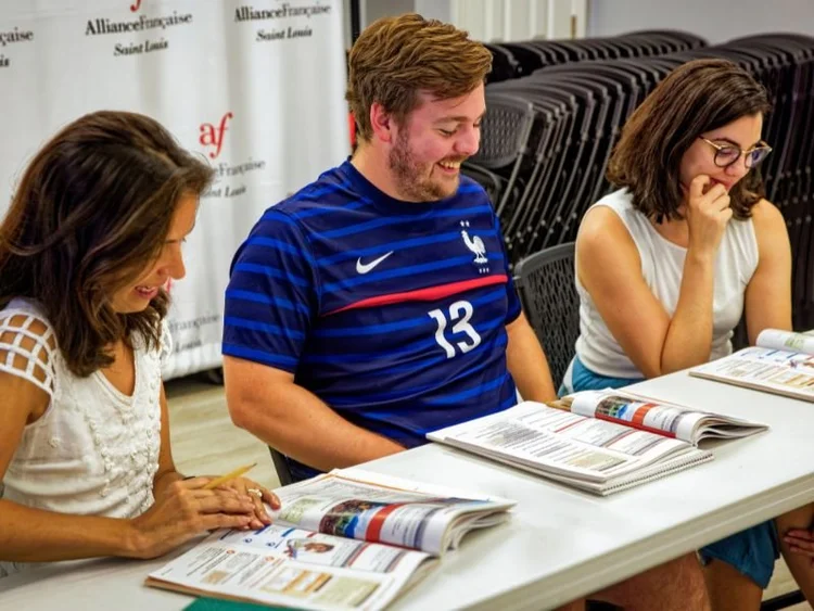French Classes for Adults — Alliance Française de St. Louis