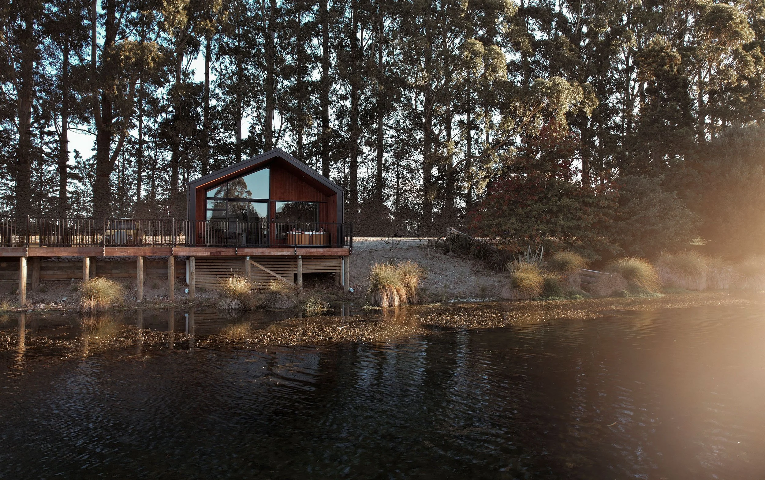 Lakeside without the hustle and bustle — HighTree Chalets