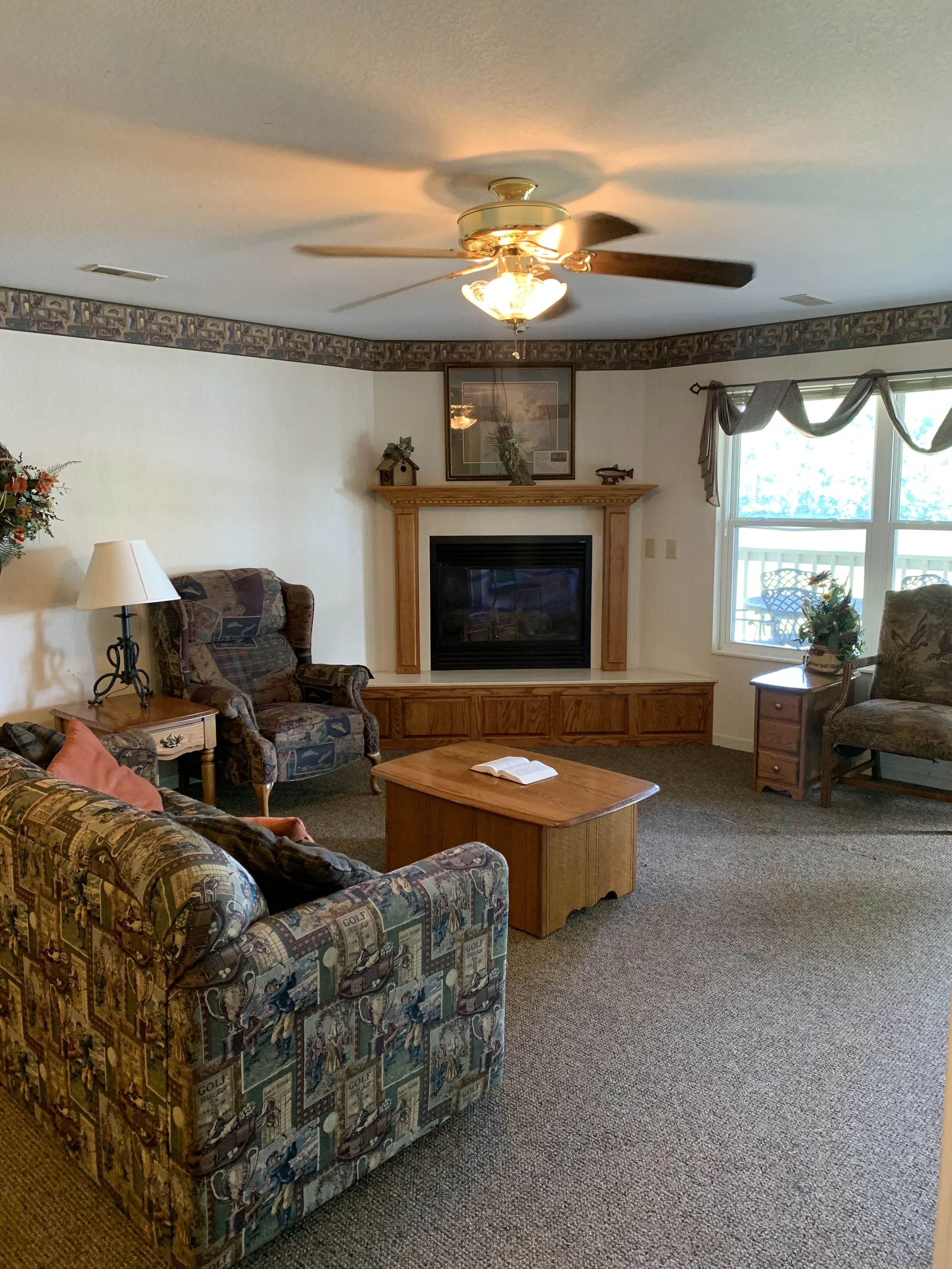 Medium Cabins — ENCOUNTER COVE