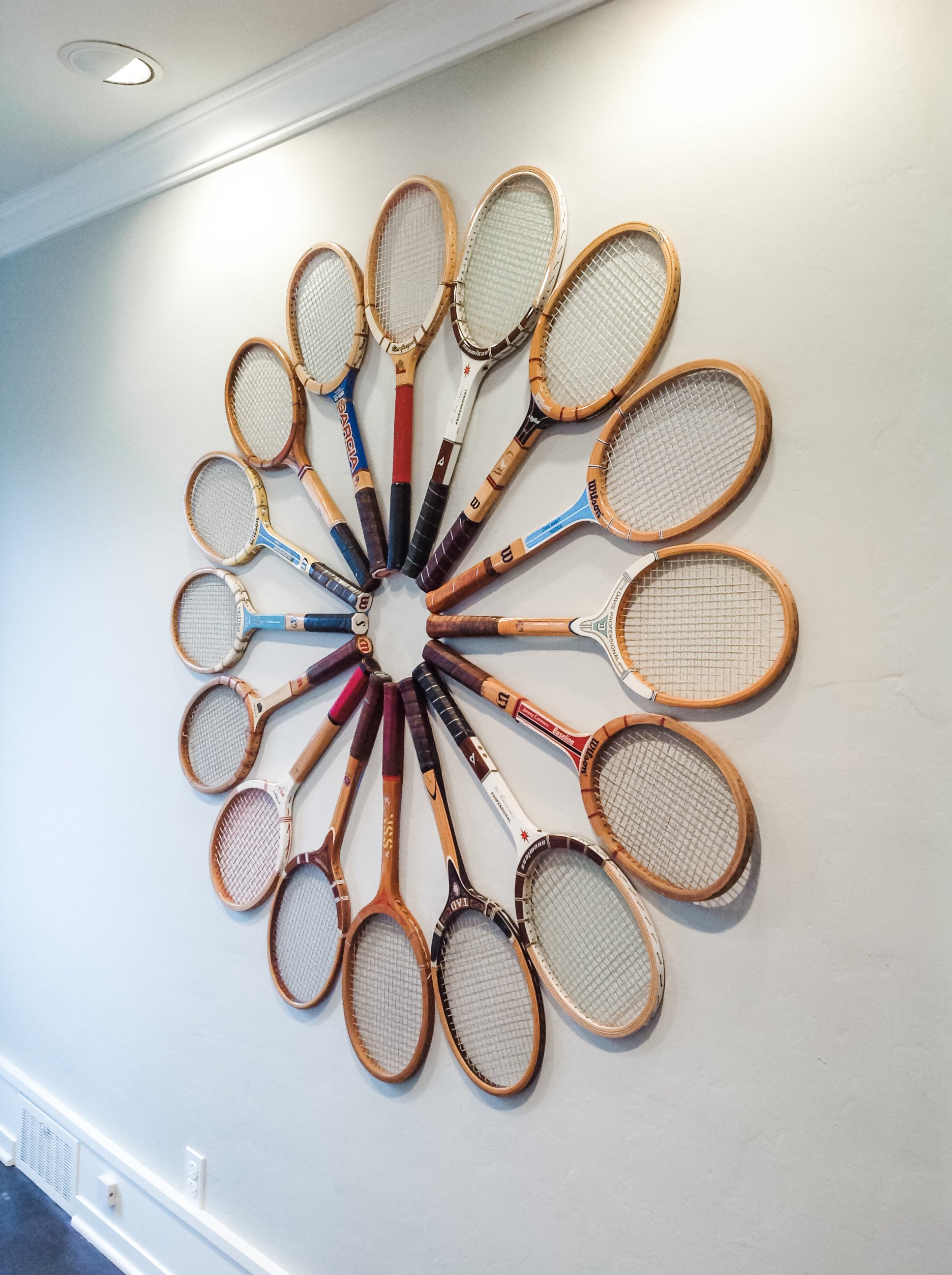 Renovation Finishing Touch Tips: Creative Wall Displays